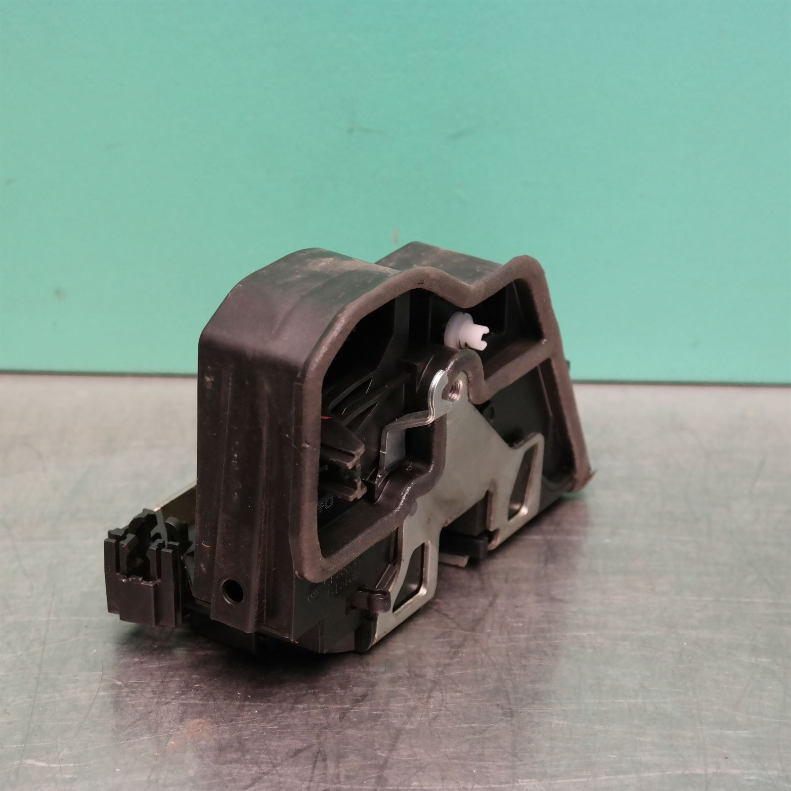 2008 BMW X3 Lock mechanism 51227202148