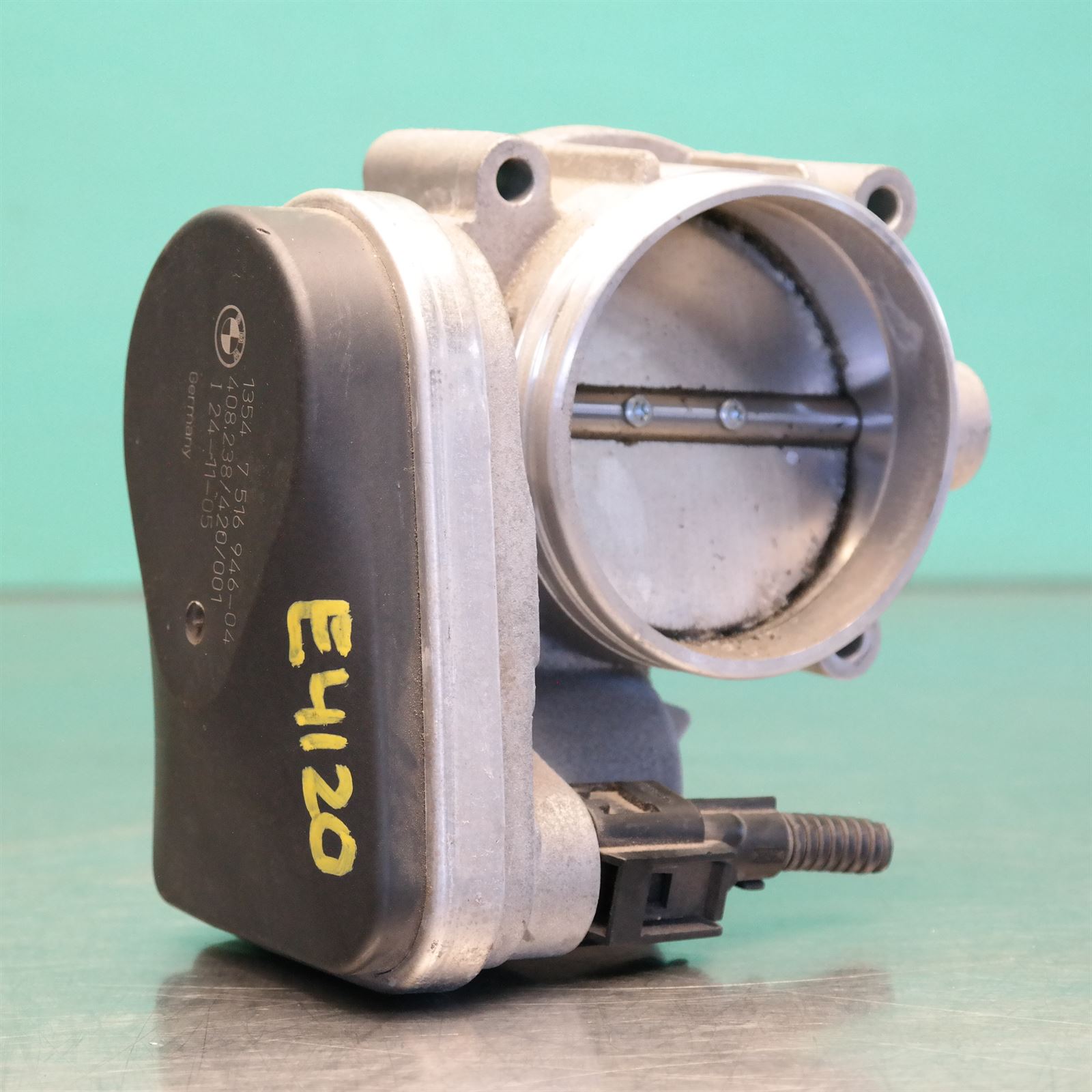 2006 BMW Z4 Throttle body 13547516946