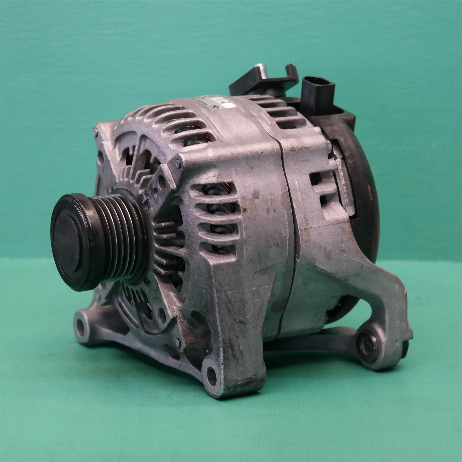 2013 BMW 1 SERIES Alternator 12317605478 12317605061