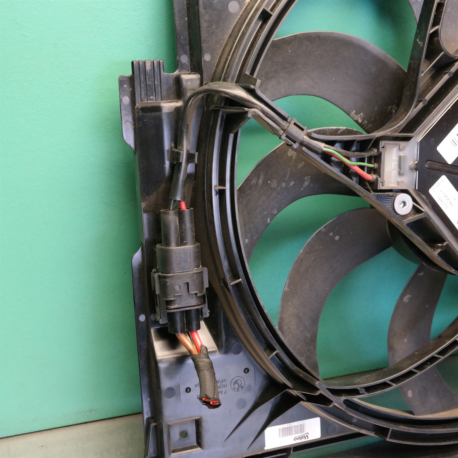 2012 BMW 3 SERIES Fan 17428641963