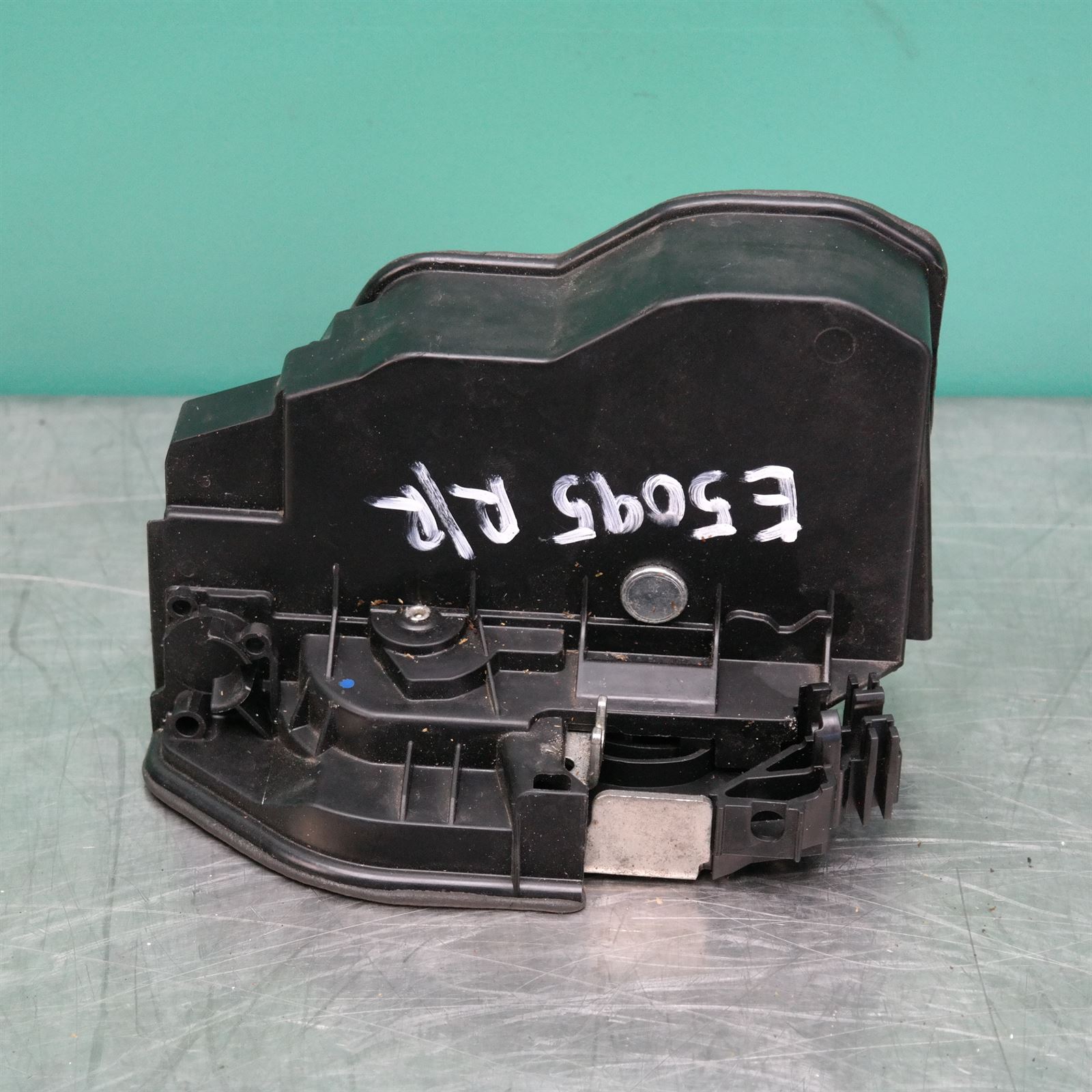 2008 BMW 5 SERIES Lock mechanism 51227202148