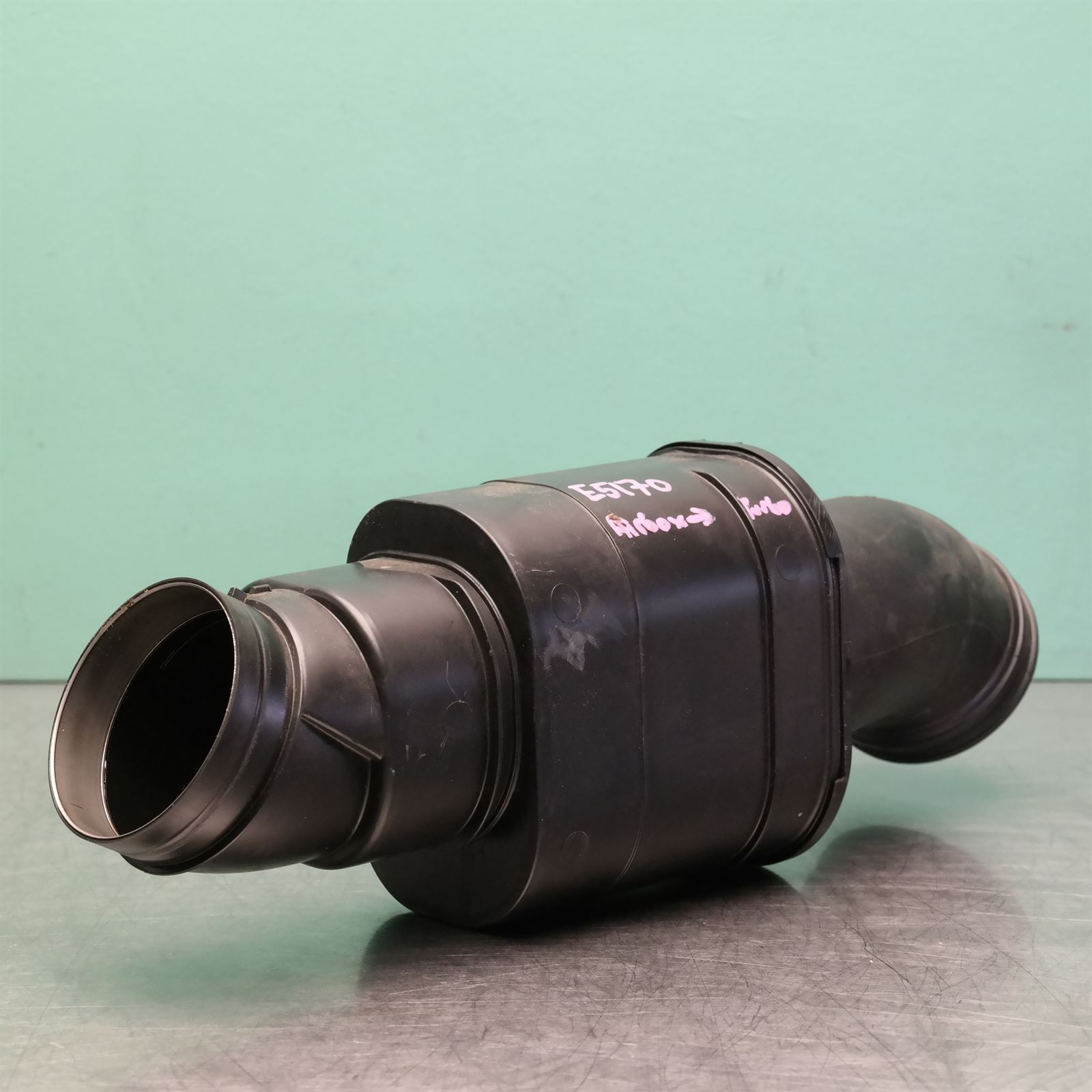 2014 BMW 5 SERIES Air pipe/duct 13717612094