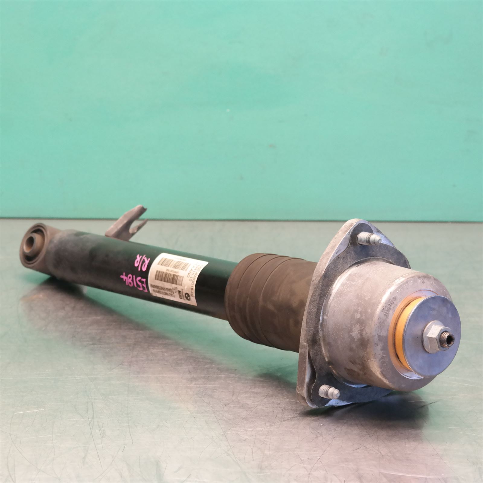 2013 BMW X6 Shock absorber 33526783018