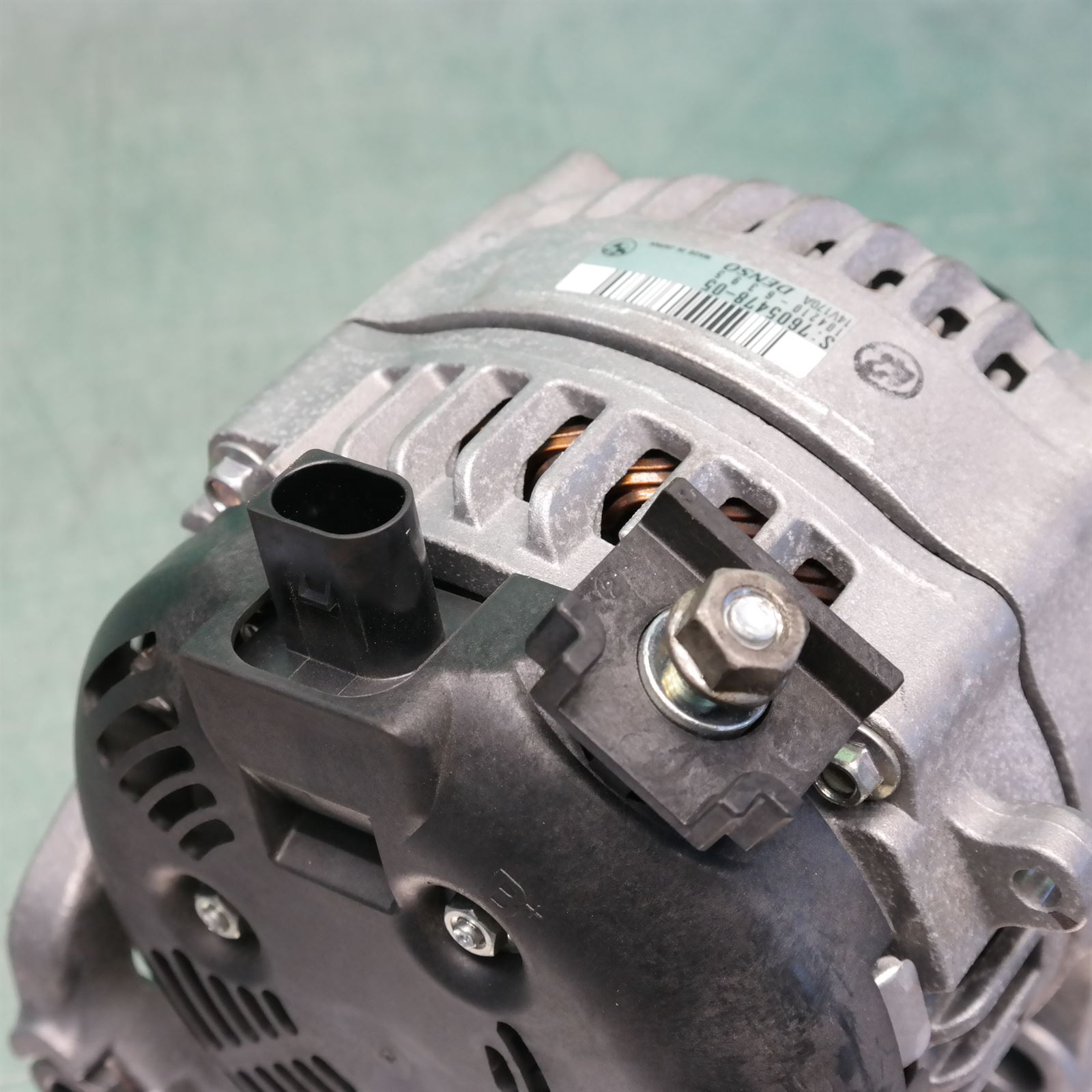 2014 BMW 2 SERIES Alternator 12317605478 12317605061