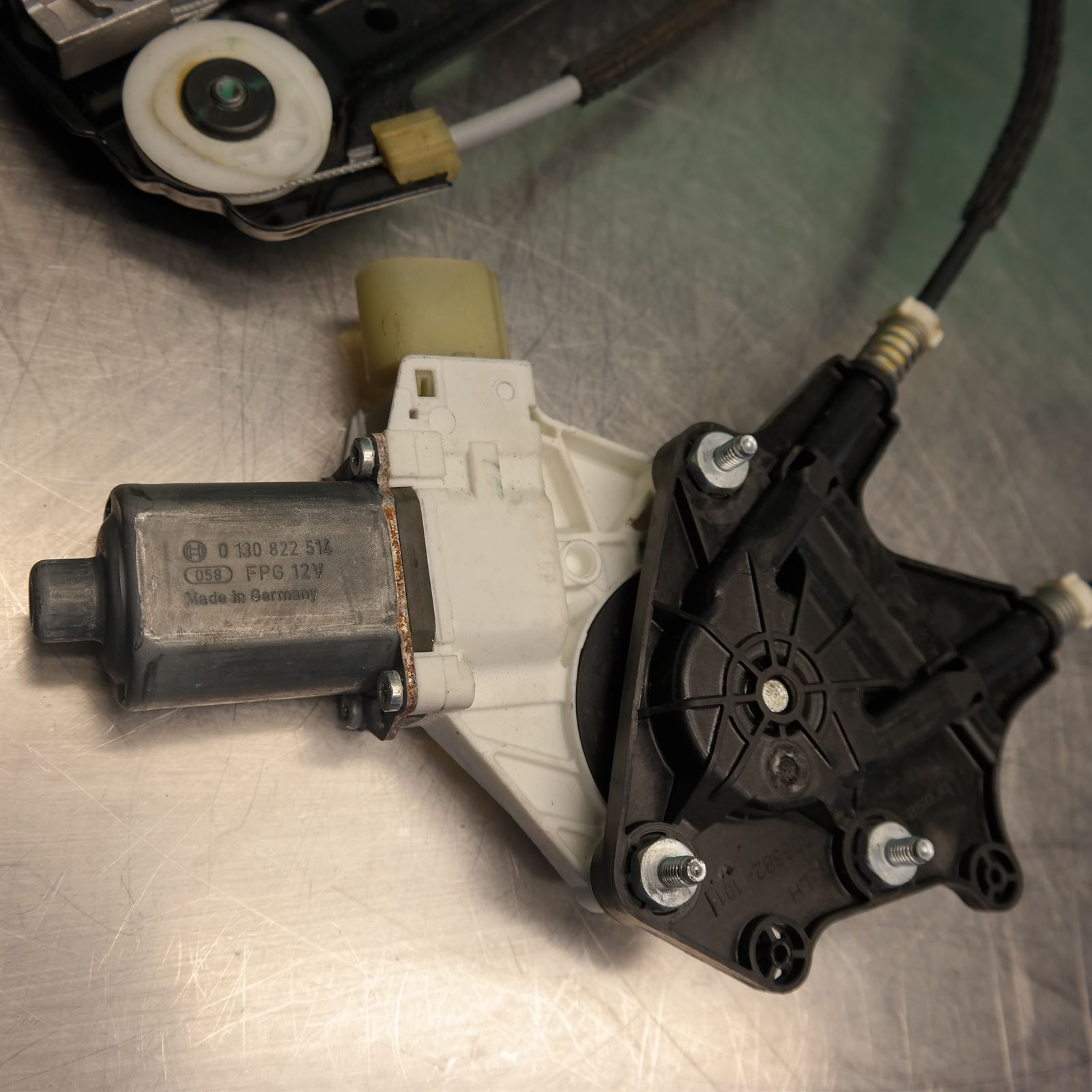 2014 BMW 3 SERIES Window regulator 67627046031 51357339589