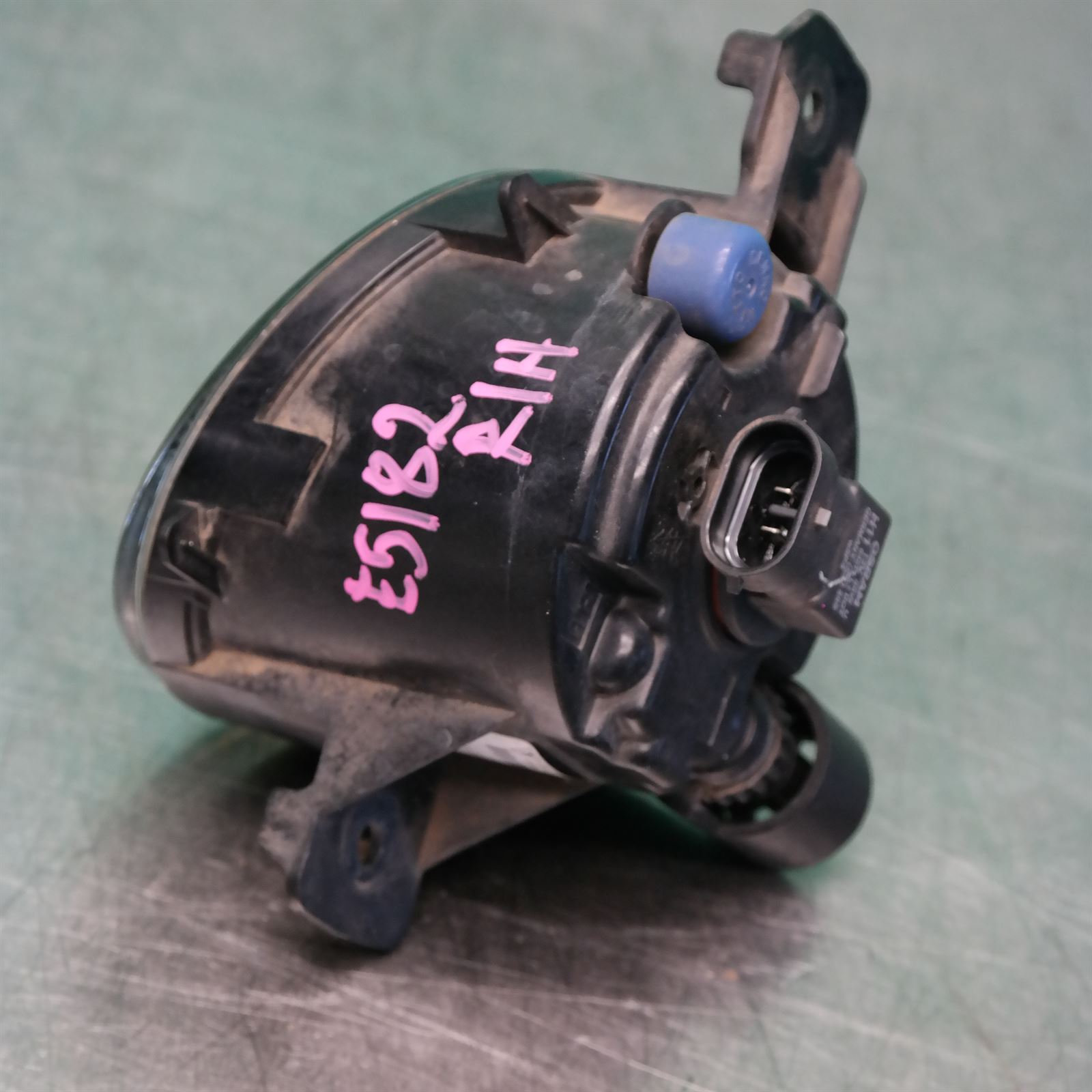 2005 BMW 1 SERIES Fog light/indicator 63176924655