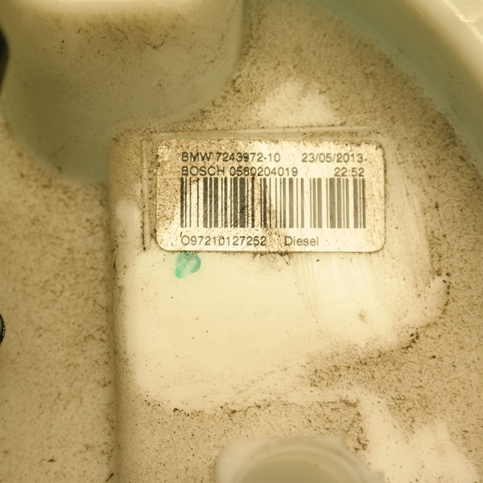 2013 BMW 3 SERIES Fuel pump 16117243972