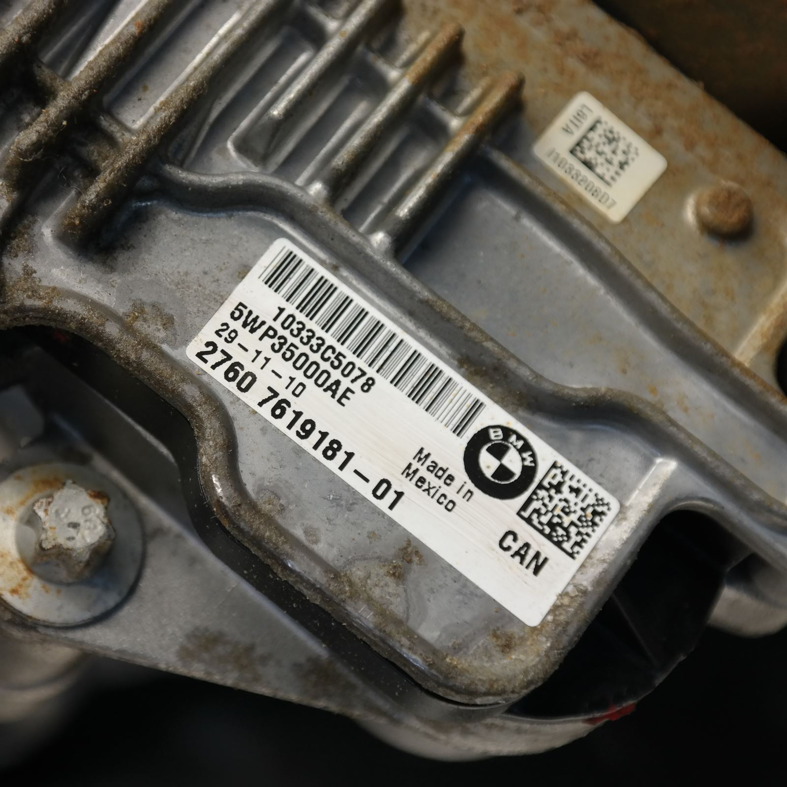 2011 BMW X1 Transfer case 27107643748