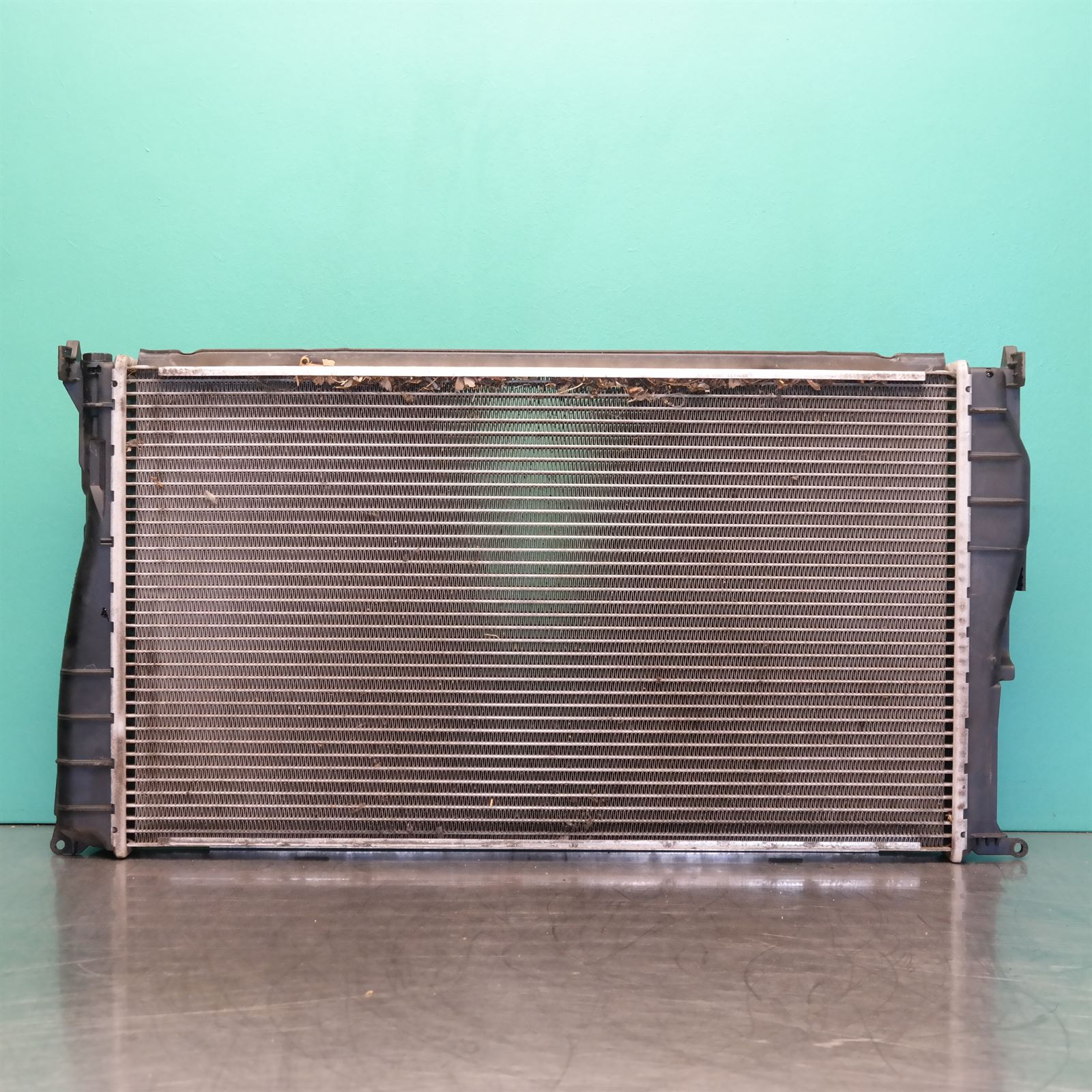 2011 BMW X1 Radiator 17117788903