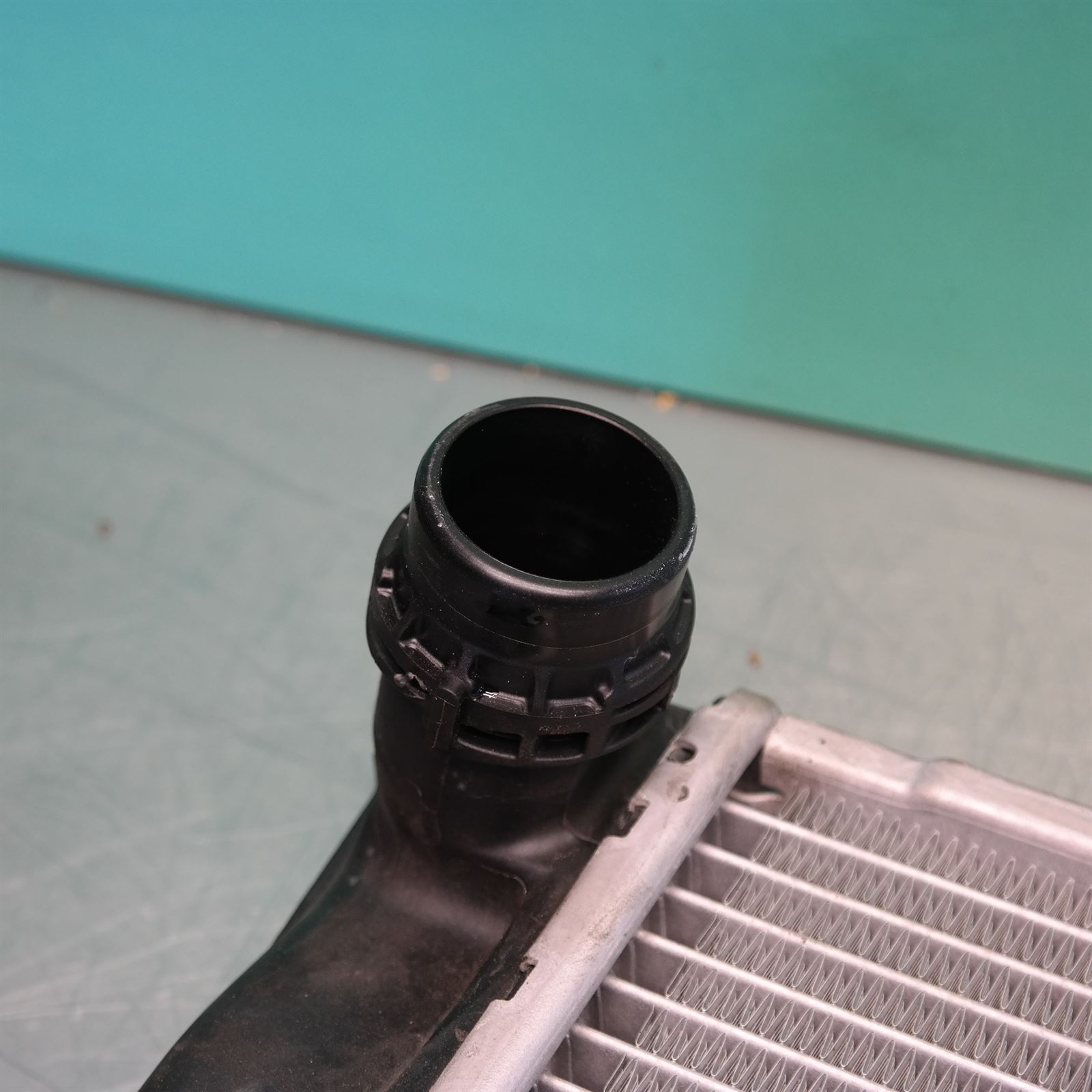 2011 BMW X1 Radiator 17117788903