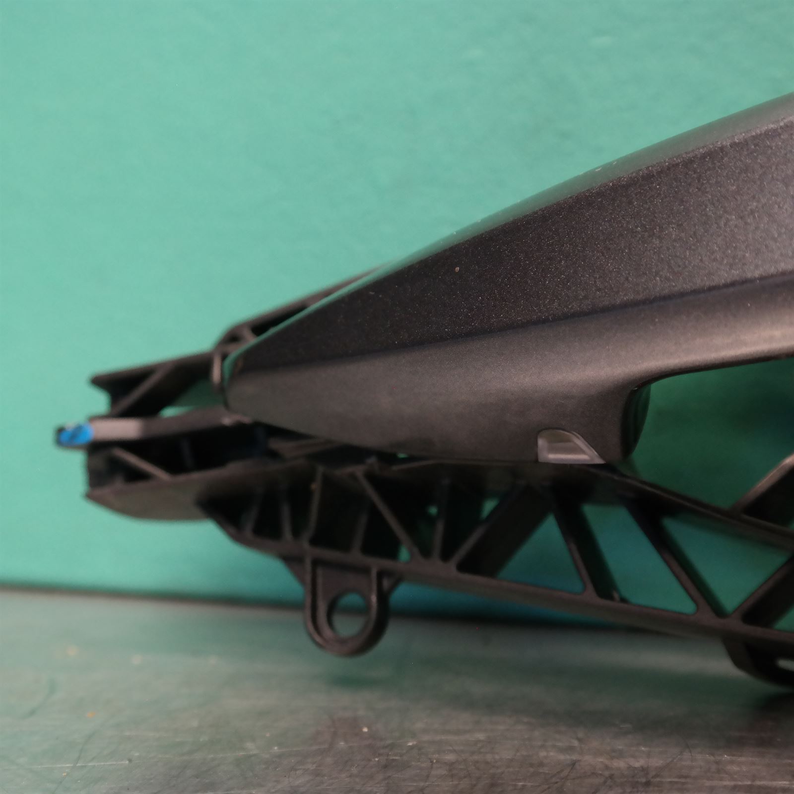 DOOR HANDLE F39 LHF 51217396307 *51-10* - BM Spares Online