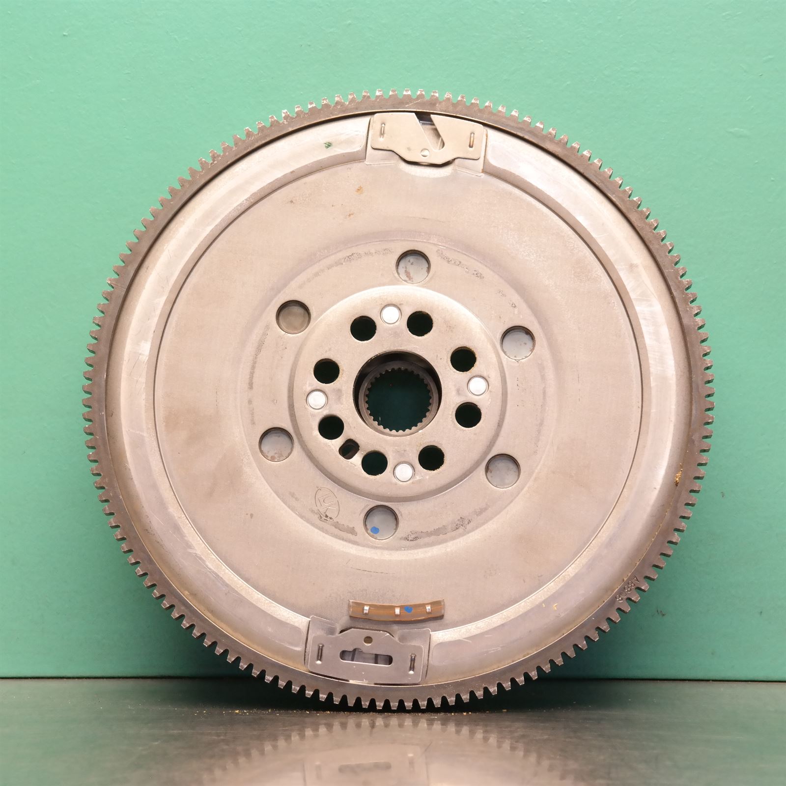 2018 BMW X2 Flywheel/flexplate 21208655640