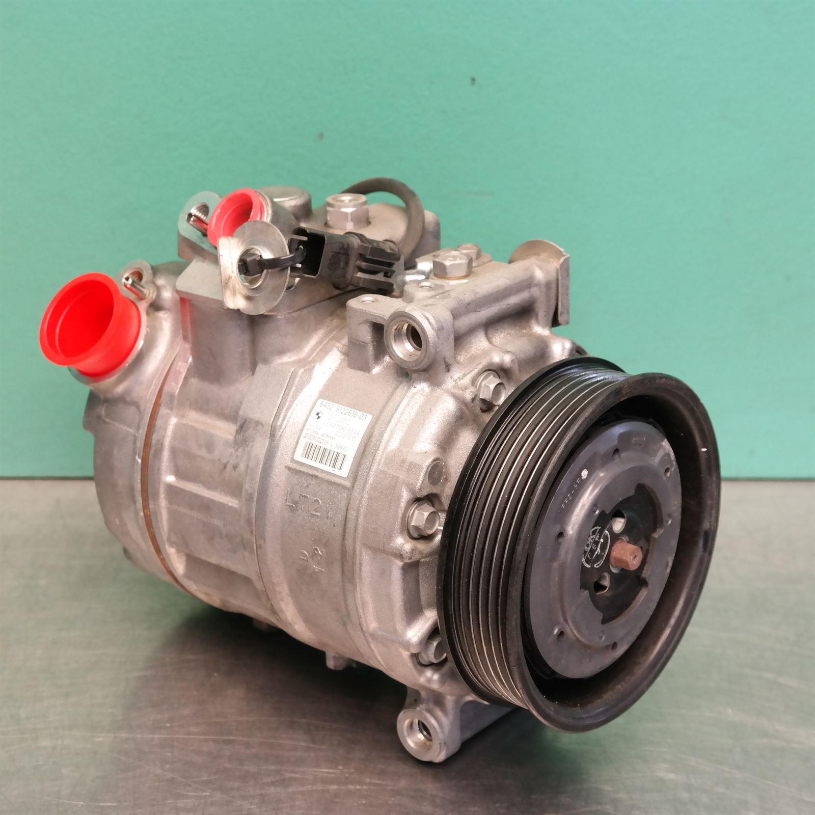 2009 BMW 3 SERIES A/C compressor 64529122618