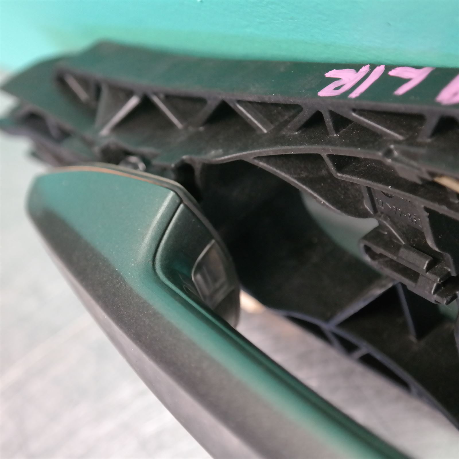 2015 BMW 2 SERIES Door handle 51217396307