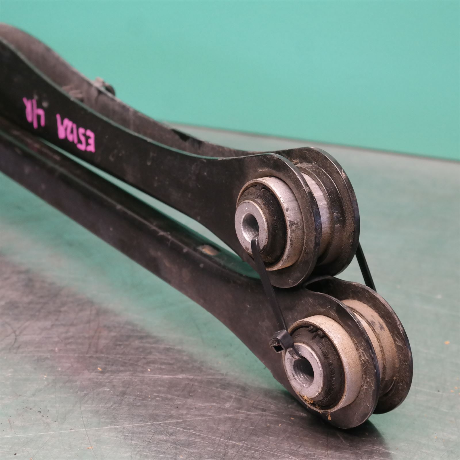 2015 BMW 2 SERIES Trailing arm 33326851563 33326851569