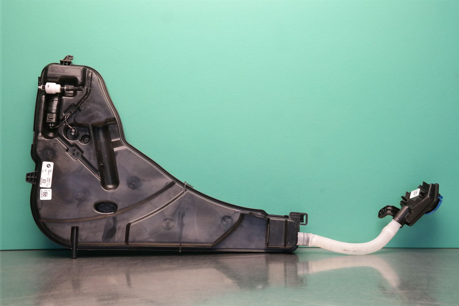 Genuine 2017 BMW X3 Washer bottle G01 61667483866 - BM Spares