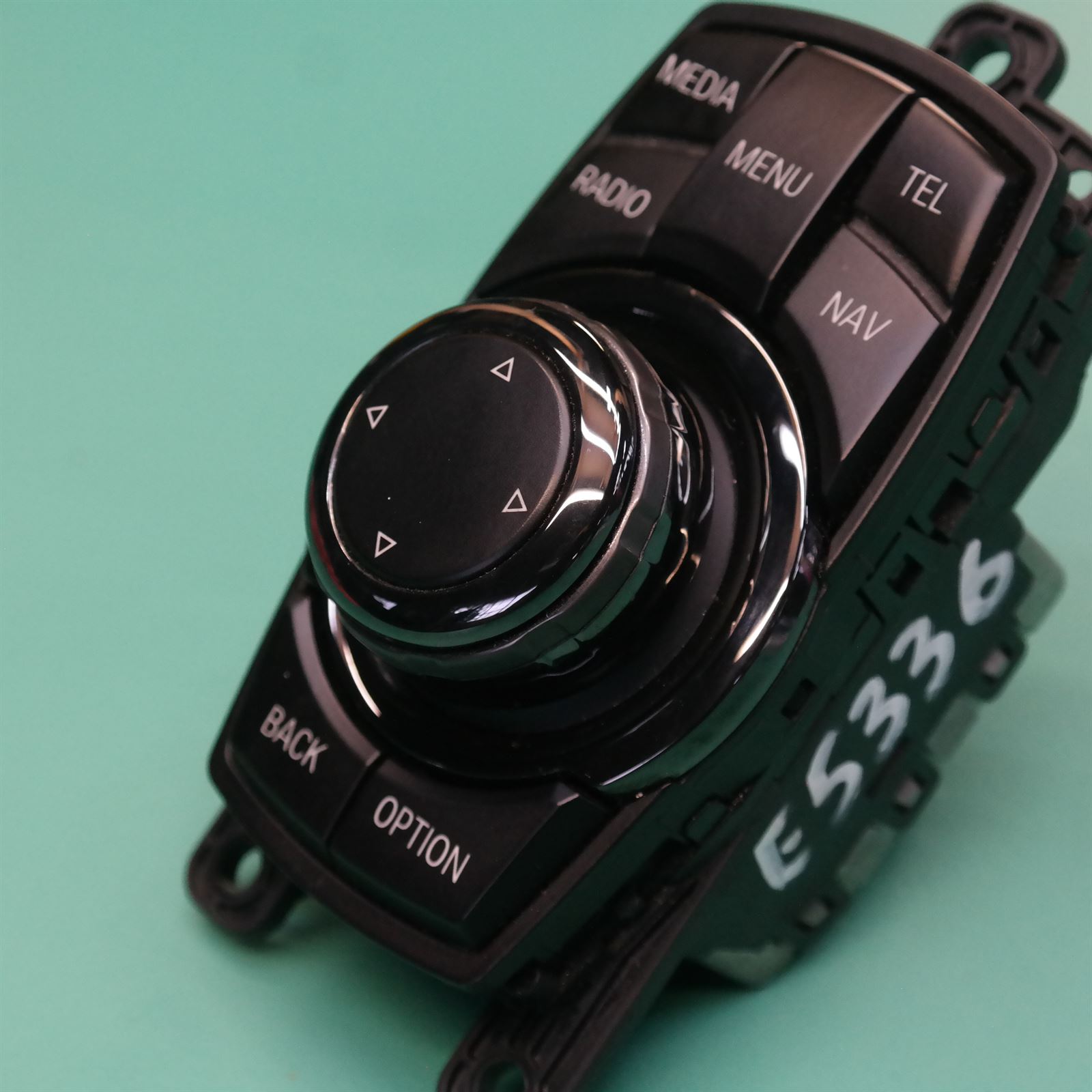 2013 BMW 7 SERIES Infotainment part 65829286701