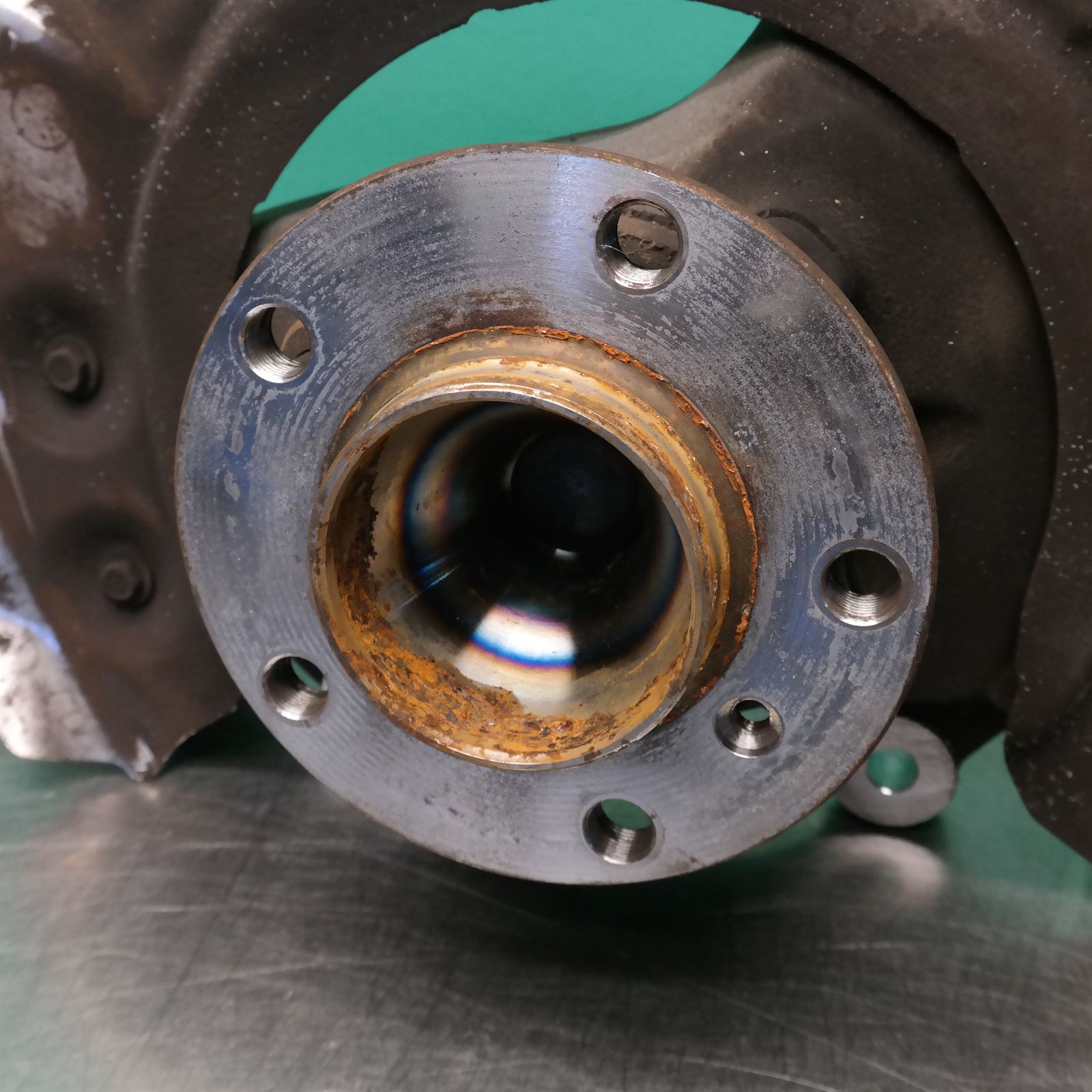 2014 BMW 6 SERIES Hub/knuckle 31216775770