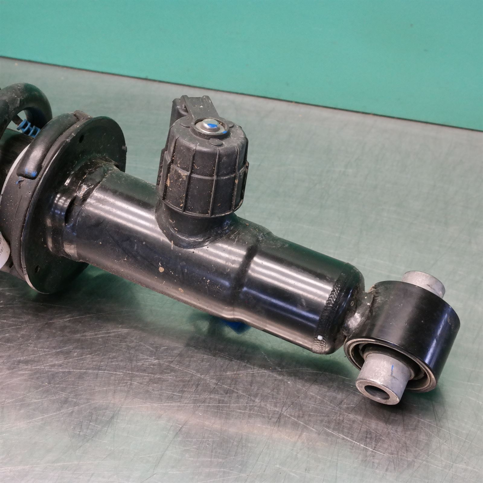 2019 BMW X5 Strut 37106869024