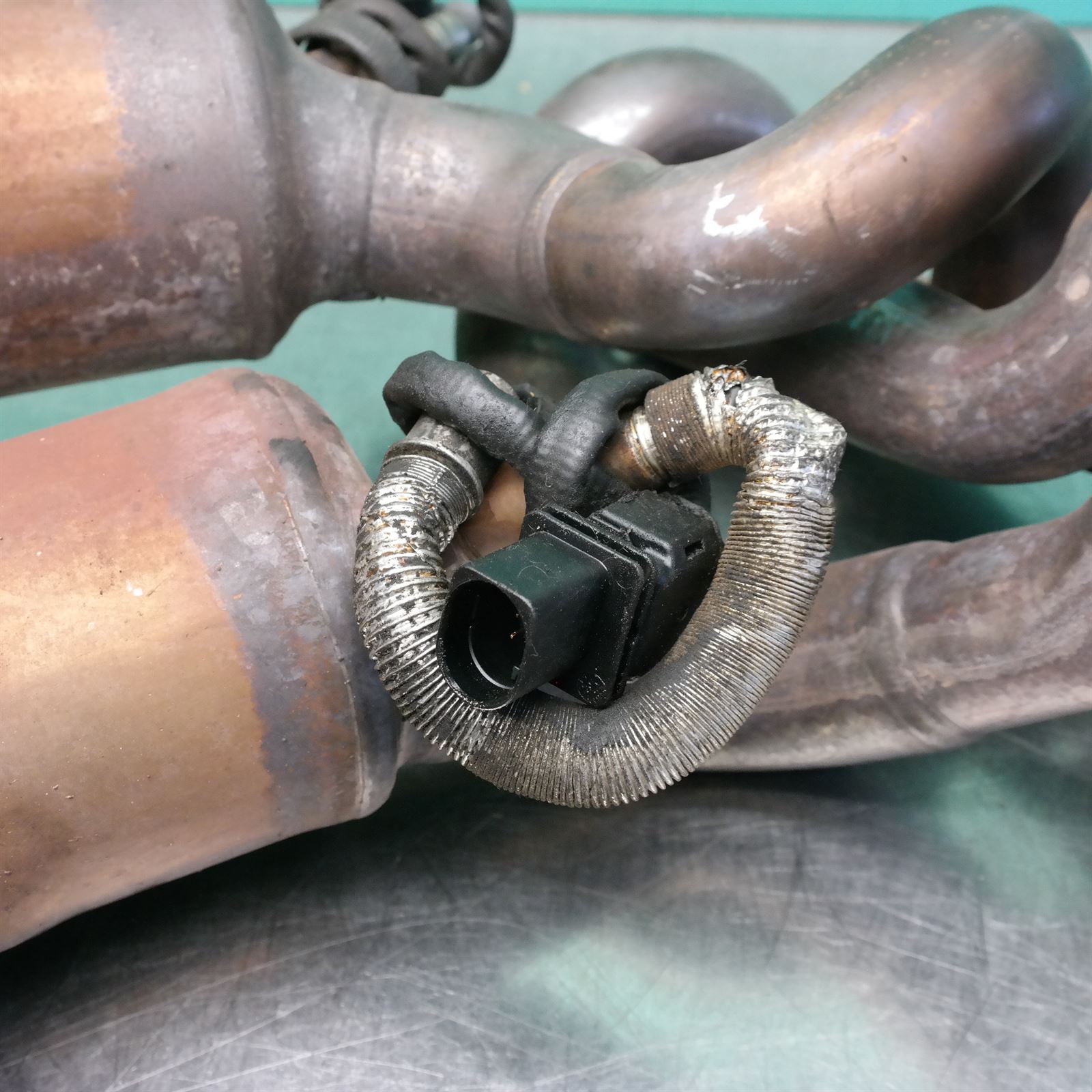 2009 BMW 1 SERIES Catalytic converter 18407646712