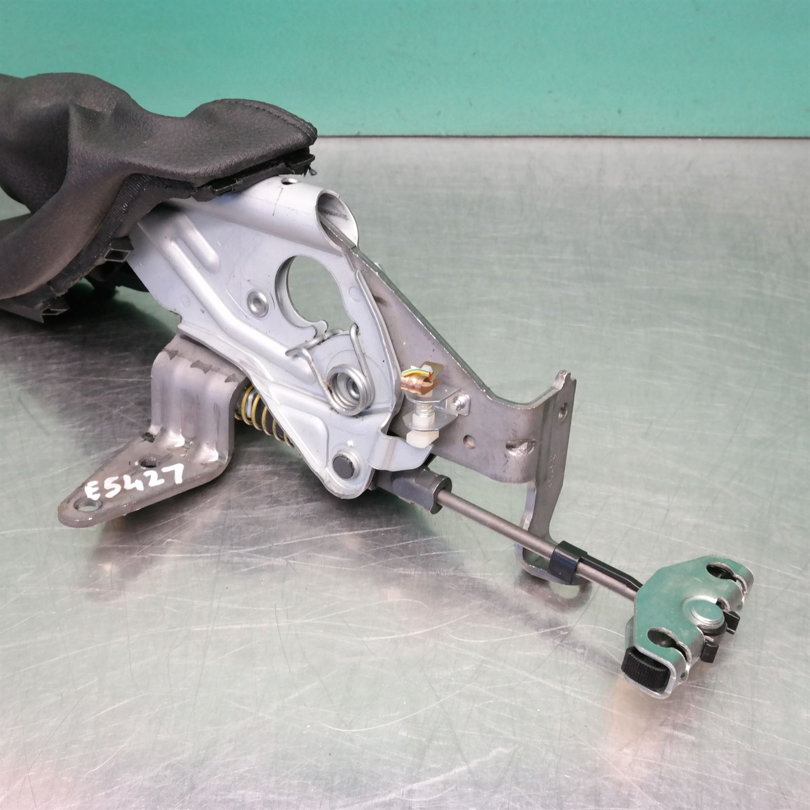 2015 BMW 2 SERIES Handbrake lever 61316928205