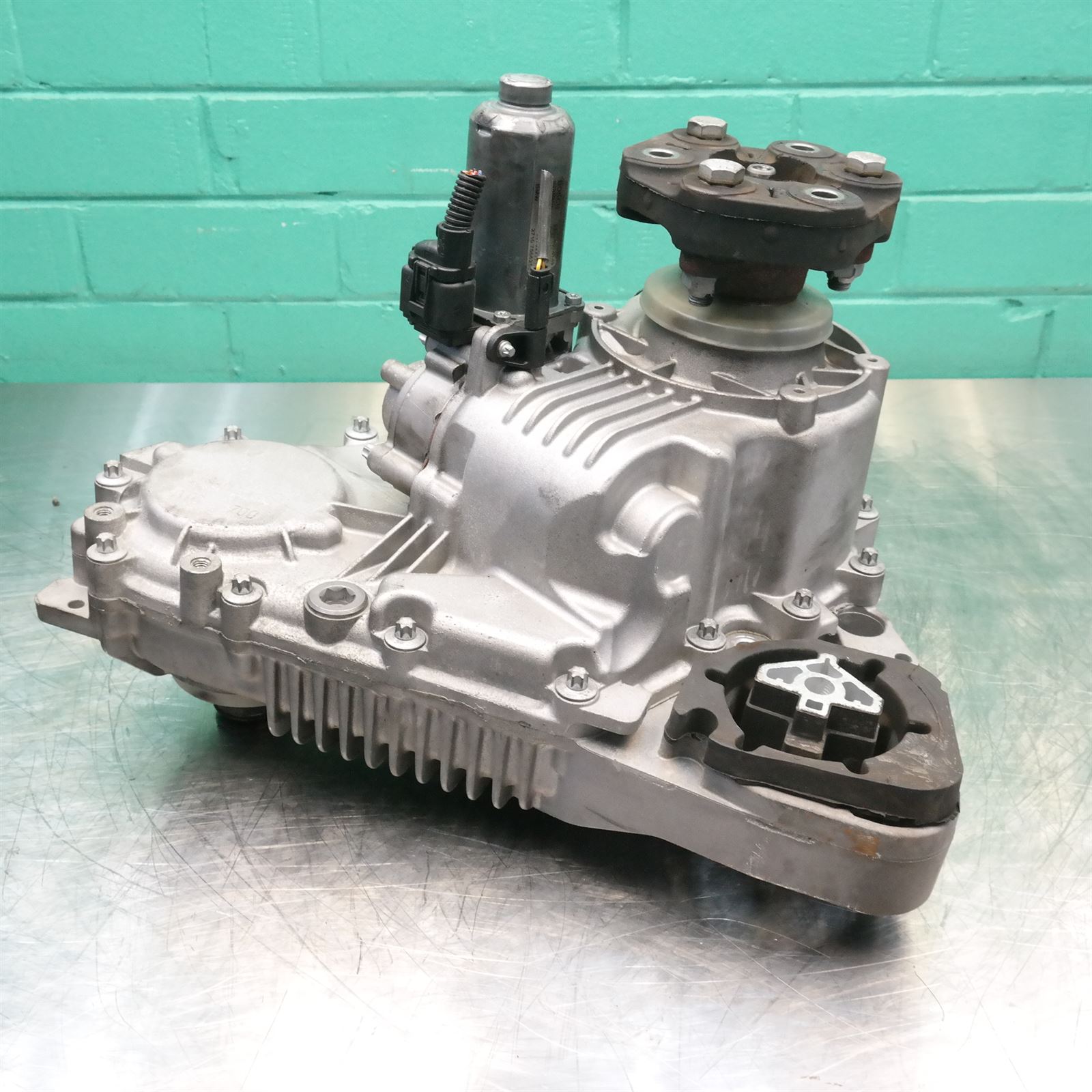 2009 BMW X5 Transfer case 27107599886