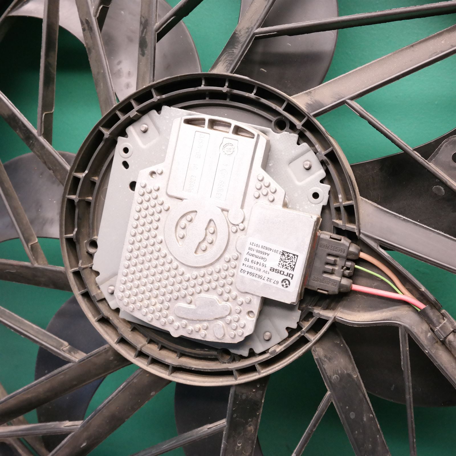 2014 BMW X3 Fan 17427601176