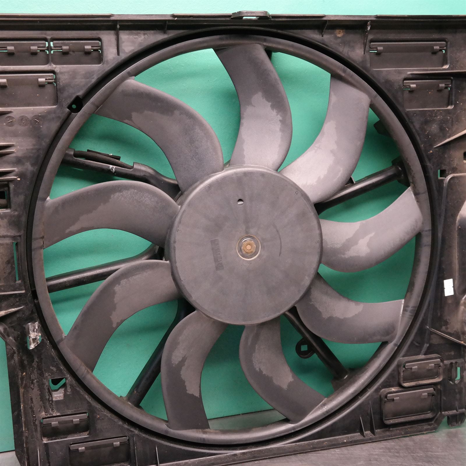 2011 BMW 5 SERIES Fan 17427647652