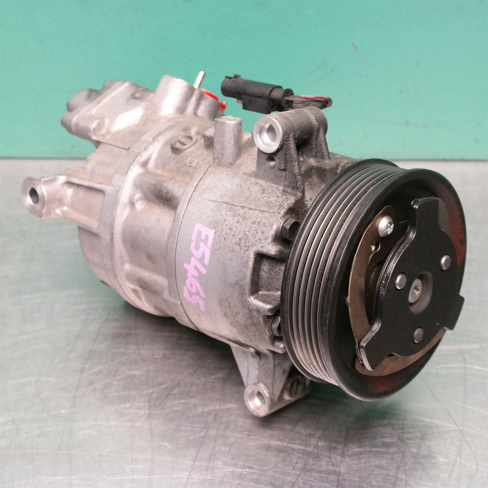 2009 BMW 3 SERIES A/C compressor 64529182793