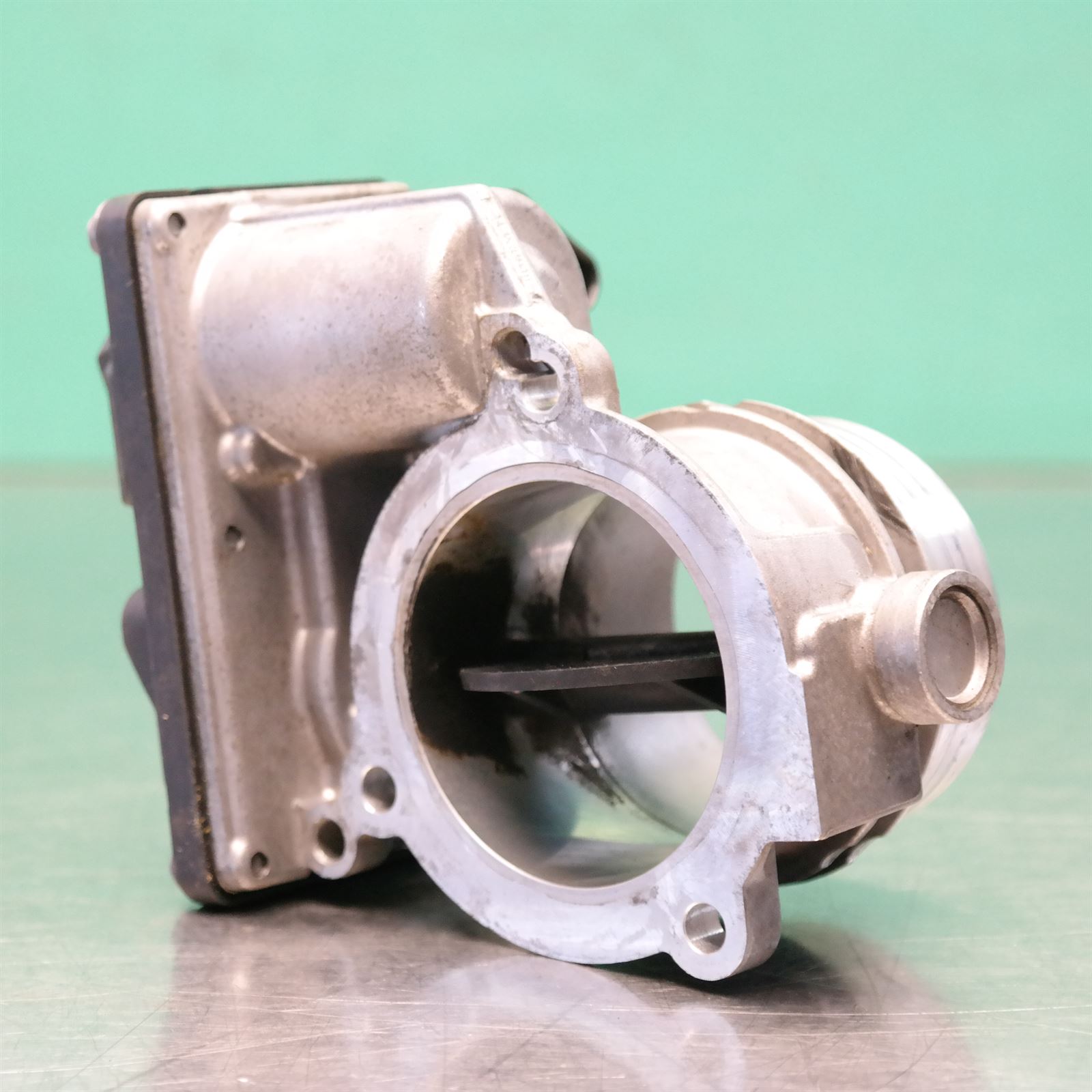 2011 BMW X5 Throttle body 13547806231