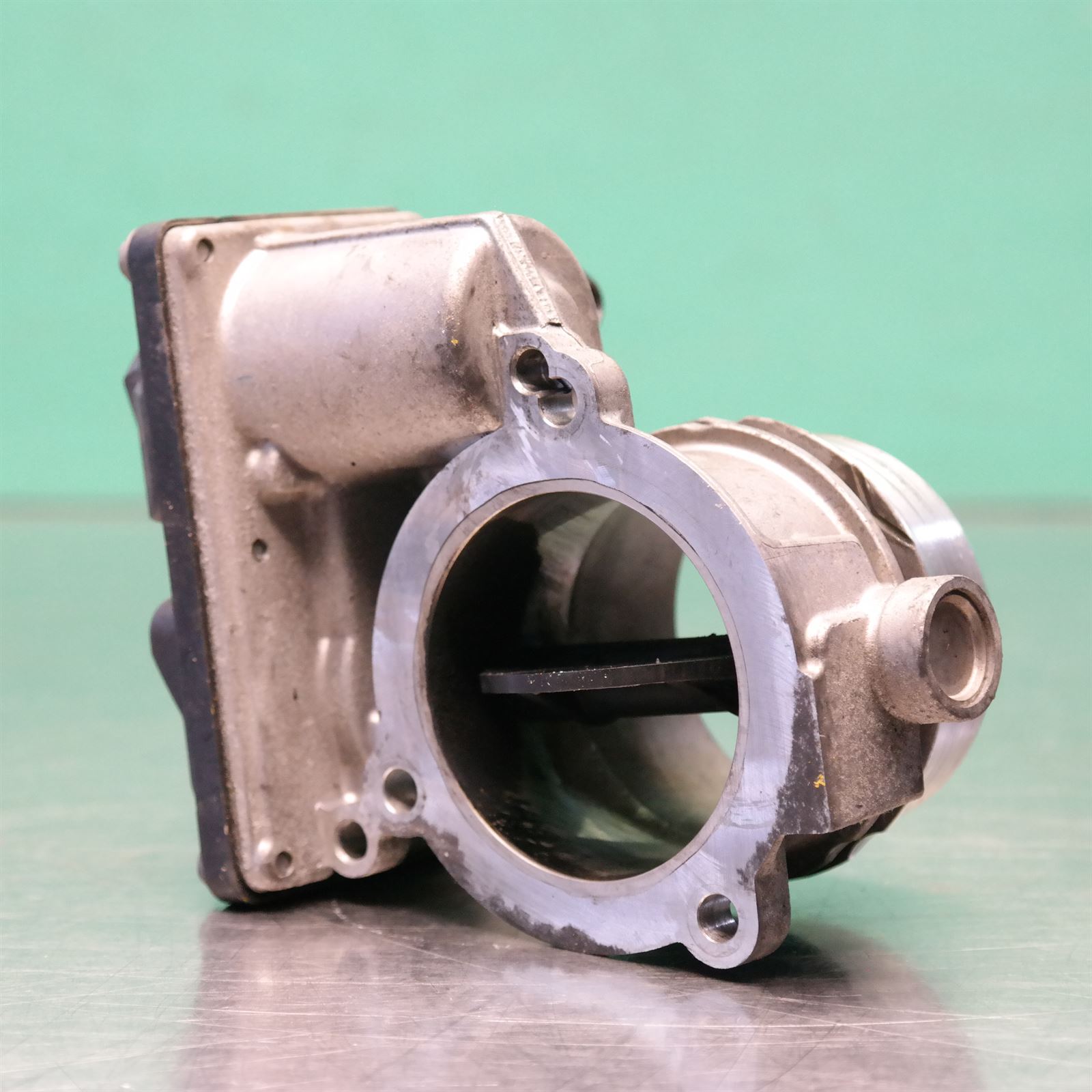 2011 BMW X5 Throttle body 13547806231