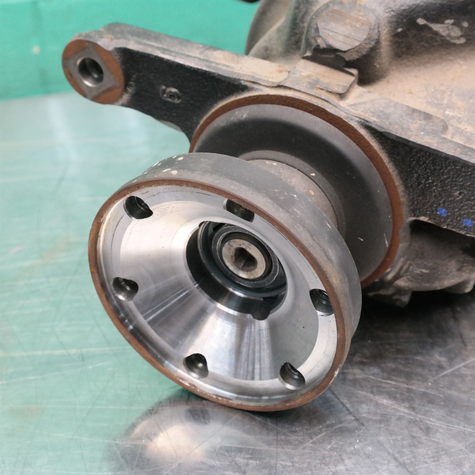 2006 BMW 5 SERIES Differential centre 33107560604