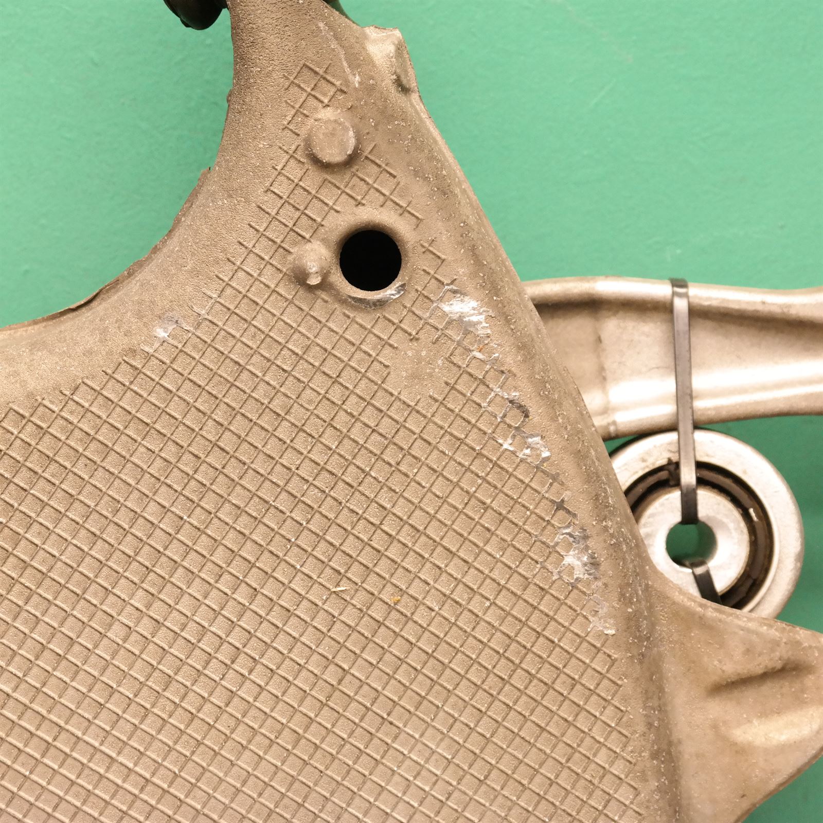 2015 BMW 6 SERIES Trailing arm 33326782135 33326906489 33326865897