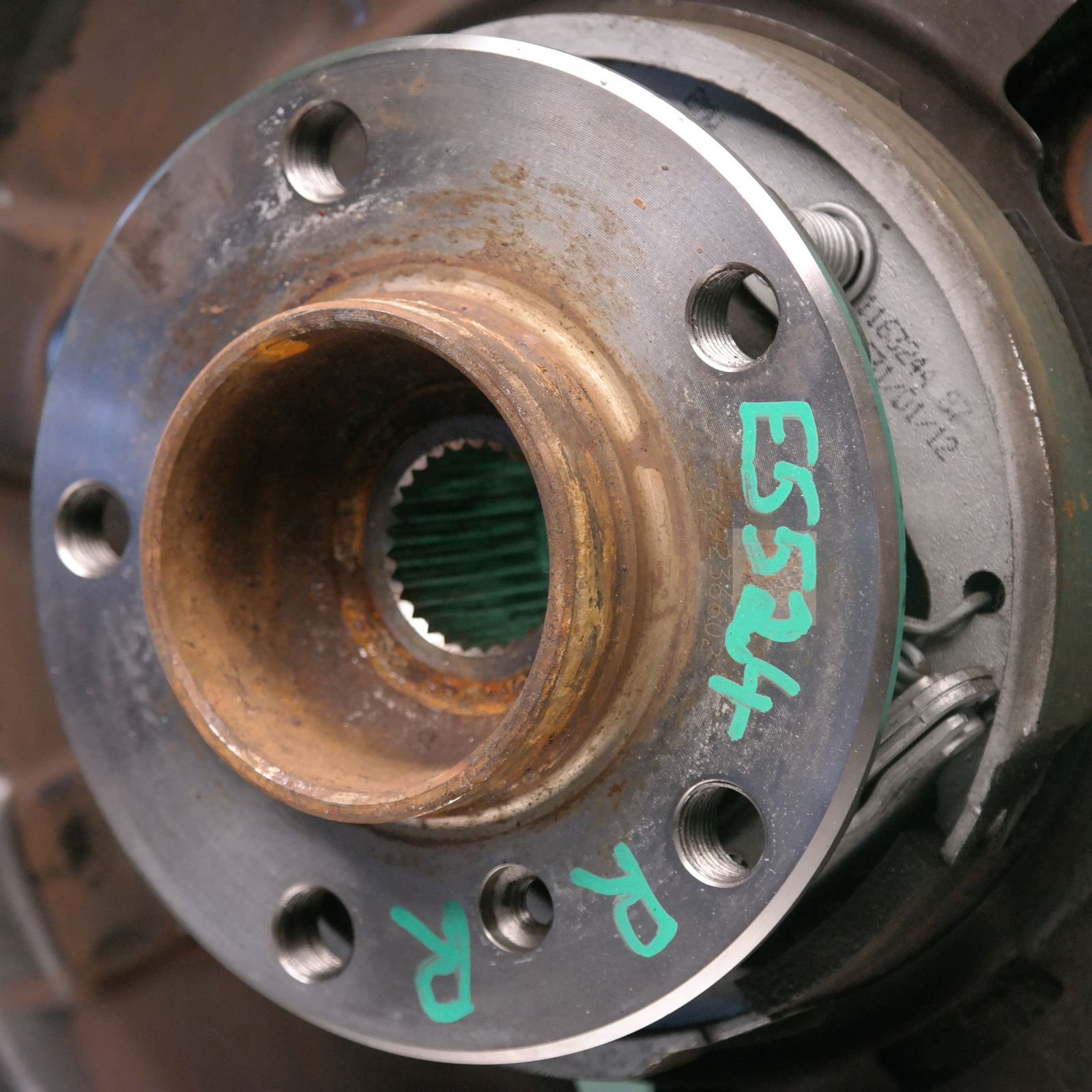 2013 BMW 3 SERIES Hub/knuckle 33326792522