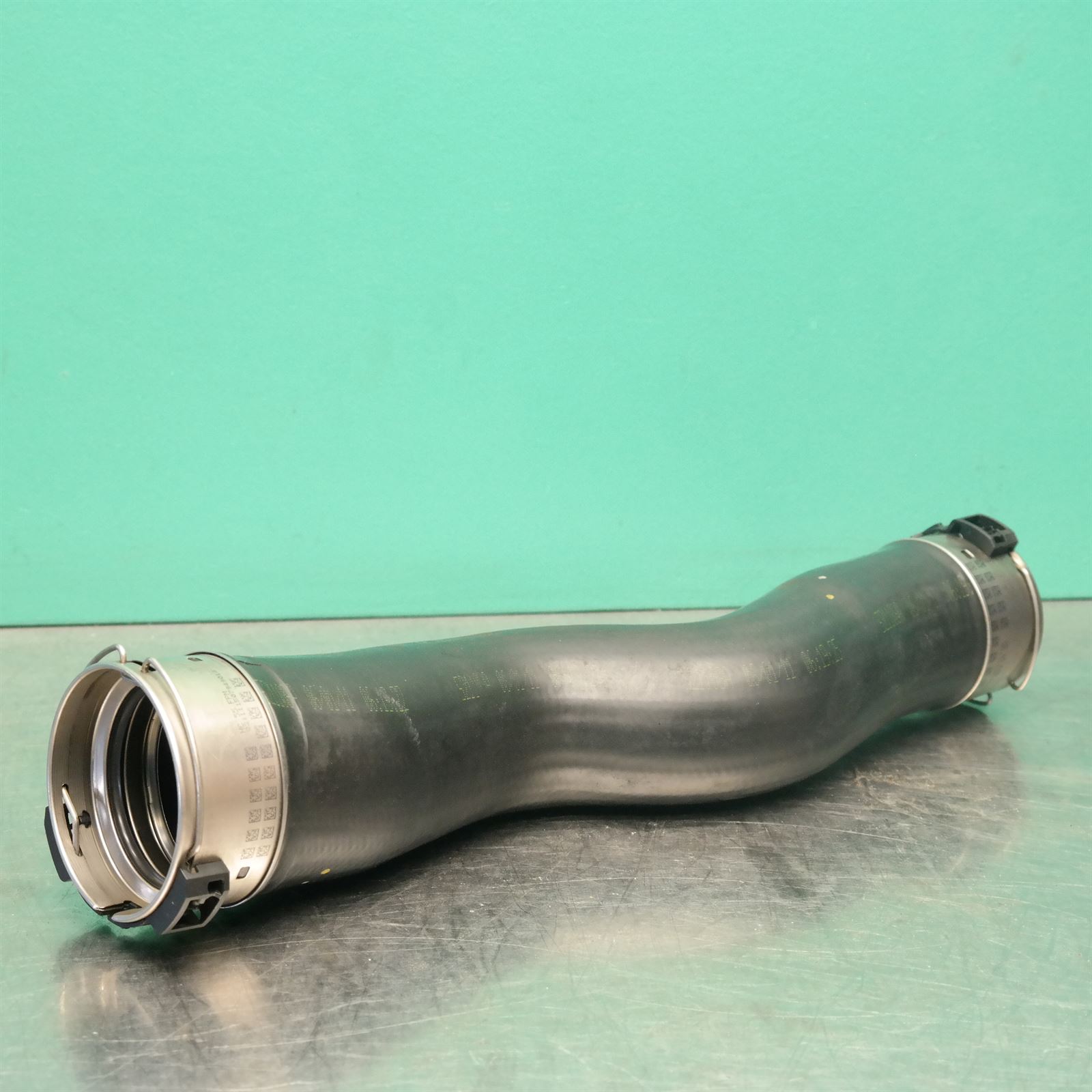 2011 BMW 5 SERIES Air pipe/duct 11617810614