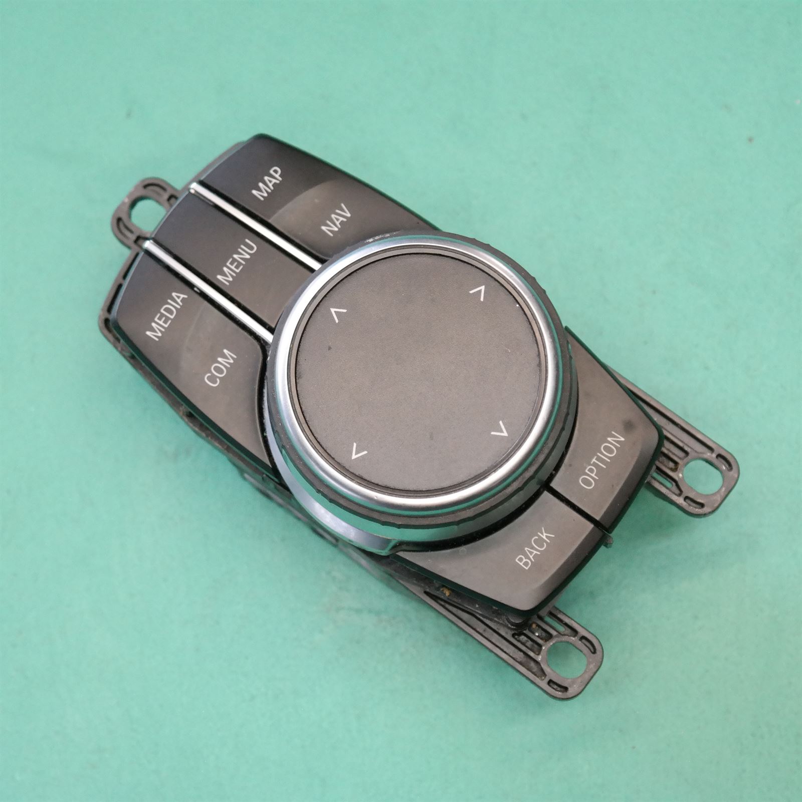 2018 BMW 5 SERIES Infotainment part 65825A3B1E2