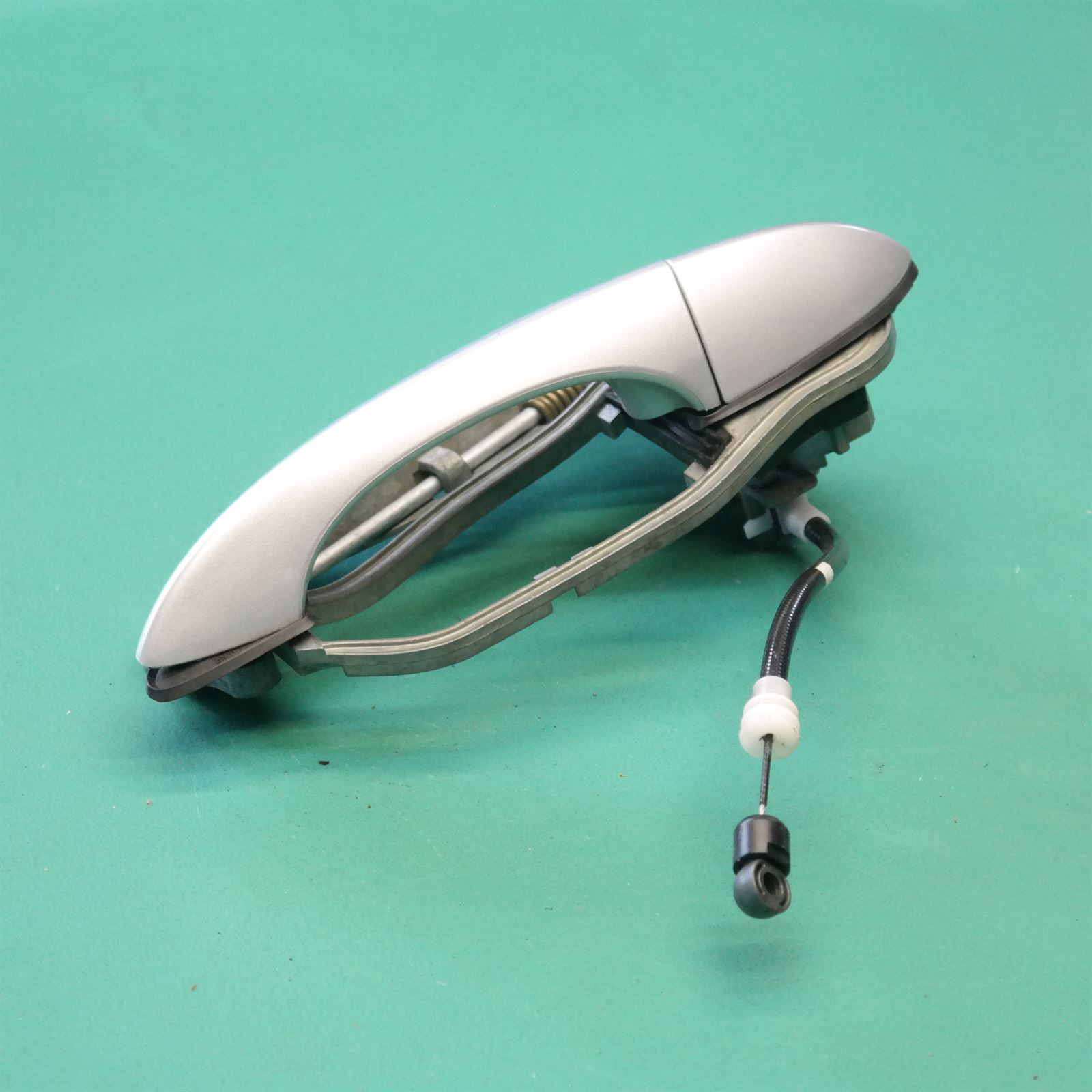 2005 BMW X5 Door handle 0