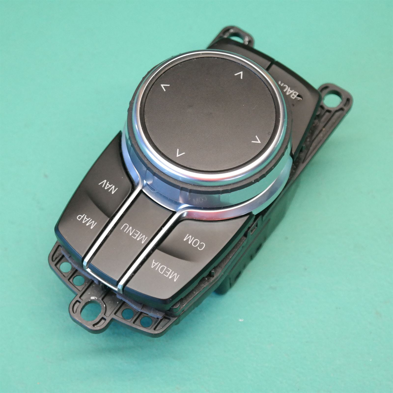 2018 BMW X3 Infotainment part 65825A3B1E2