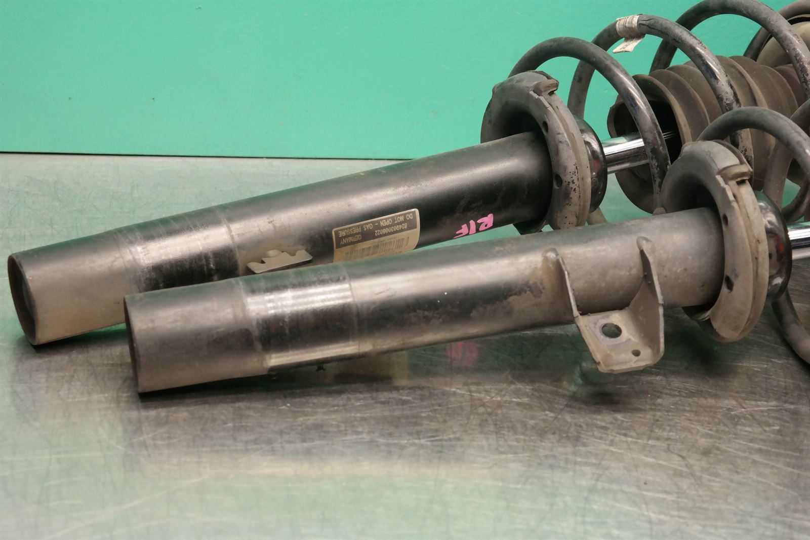 2011 BMW 3 SERIES Strut 31316796155 31316796156