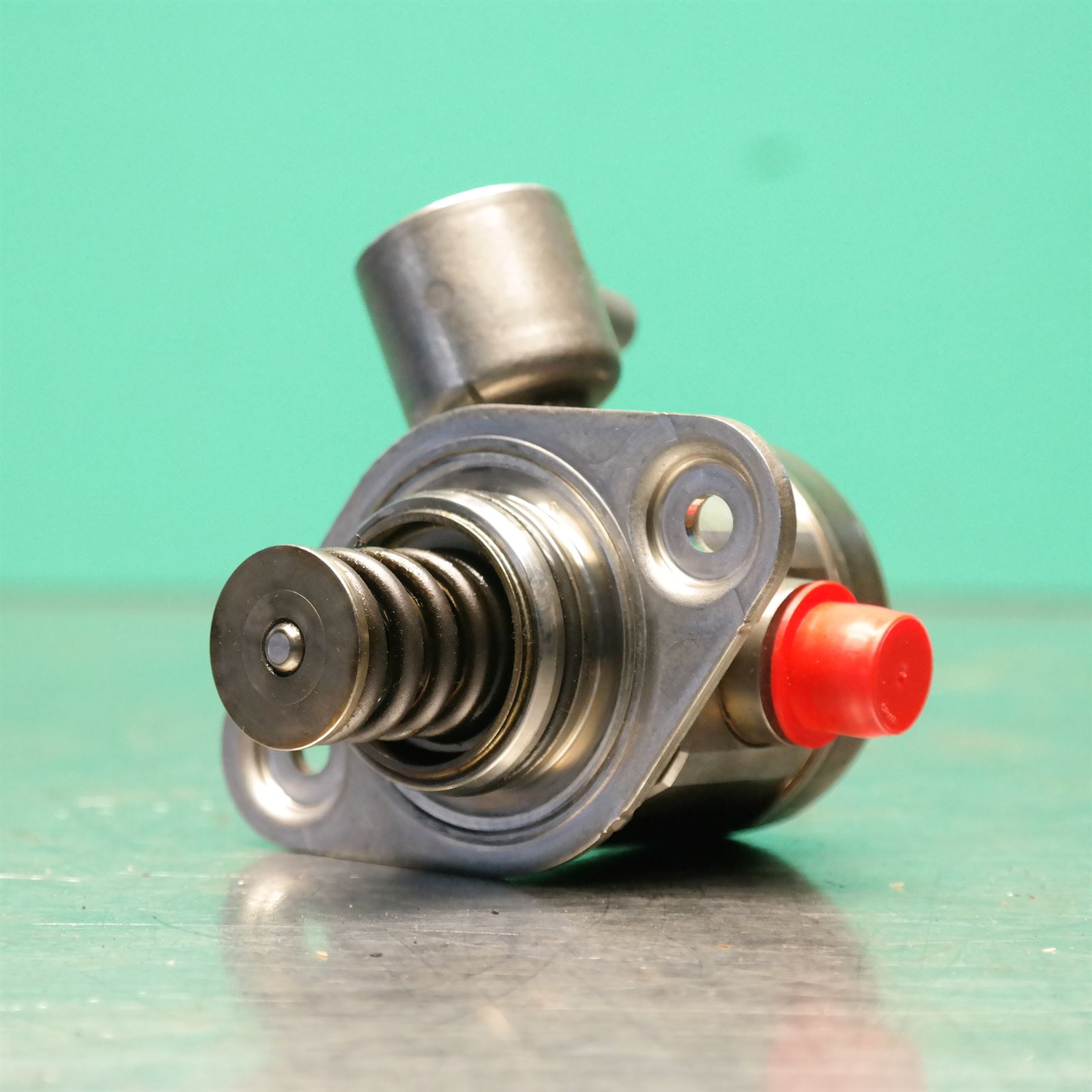 2014 BMW 6 SERIES Fuel pump 13518604231