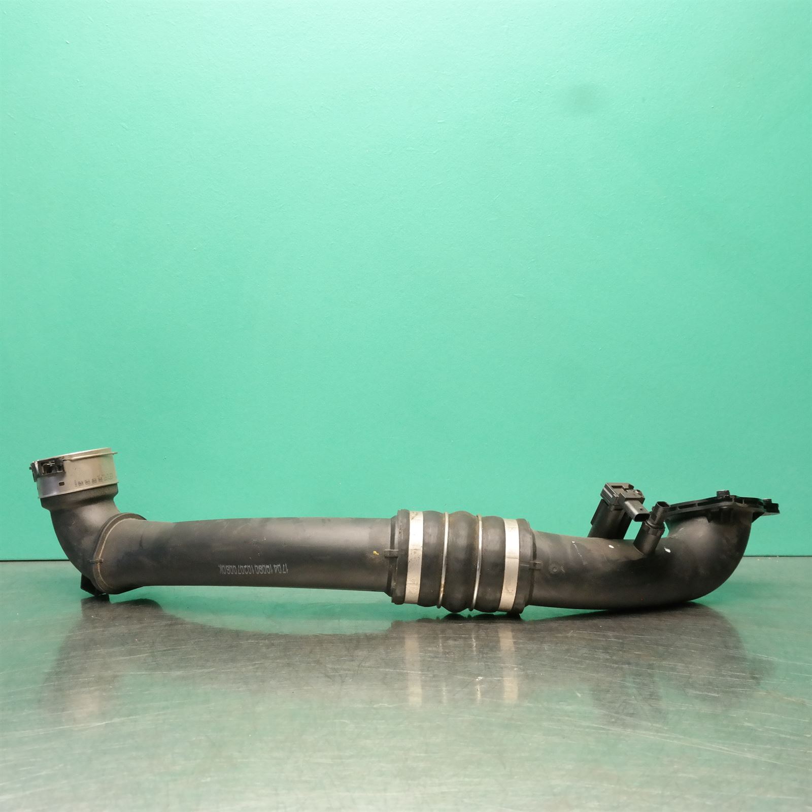 2017 BMW 3 SERIES Air pipe/duct 13718601684