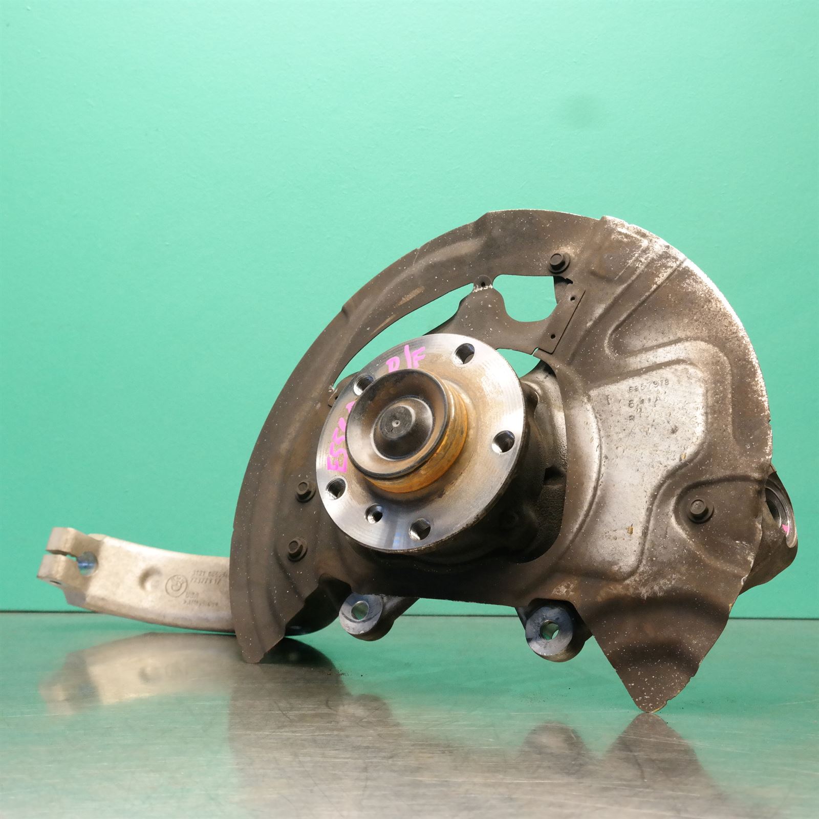 2016 BMW X5 Hub/knuckle 31216869870