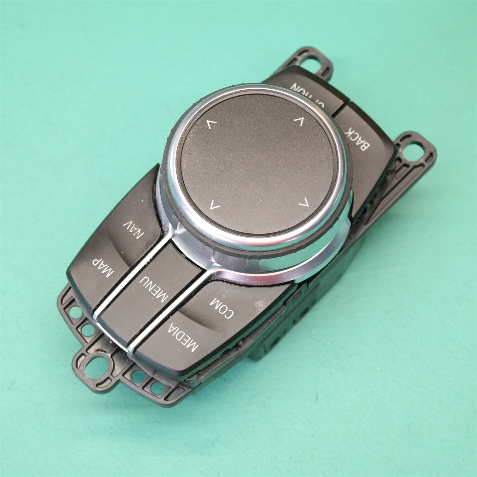 2018 BMW X3 Infotainment part 65825A3B1E2