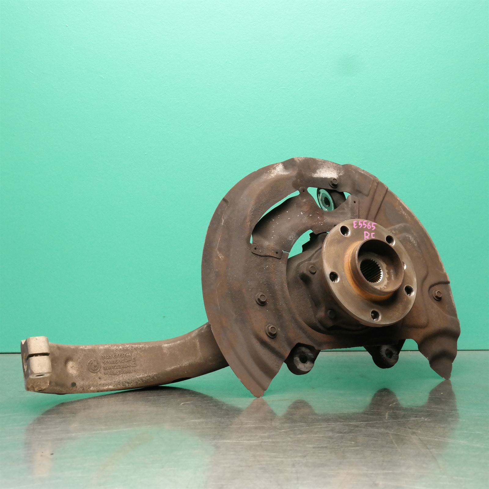 2012 BMW X5 Hub/knuckle 31216869870