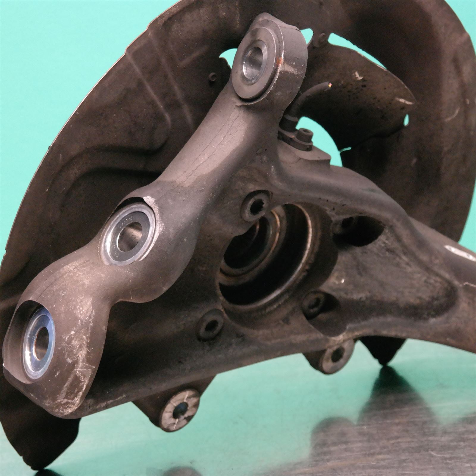 2012 BMW X5 Hub/knuckle 31216869870