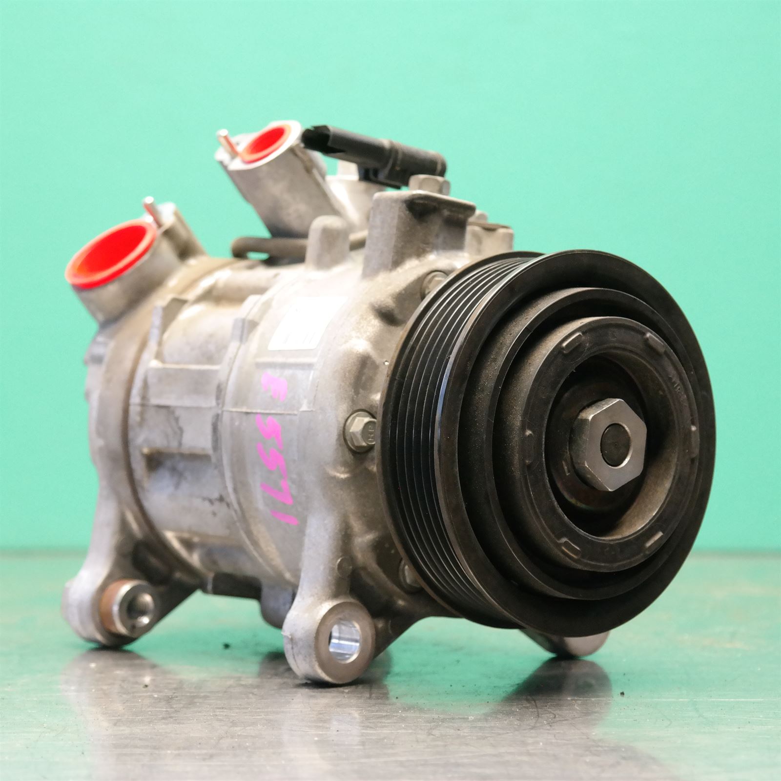 2014 BMW 1 SERIES A/C compressor 64529223695