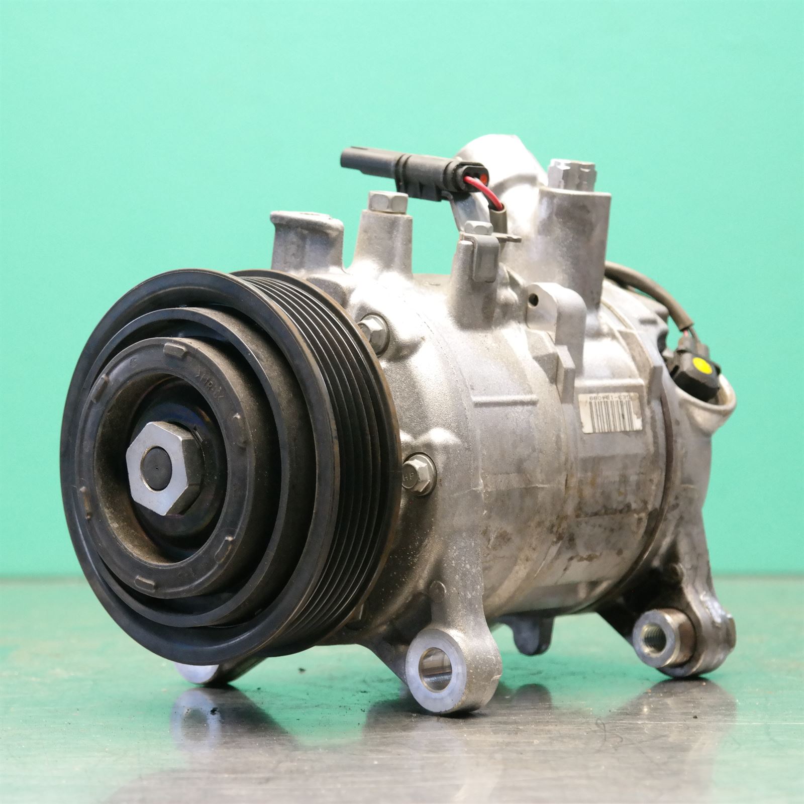 2014 BMW 1 SERIES A/C compressor 64529223695