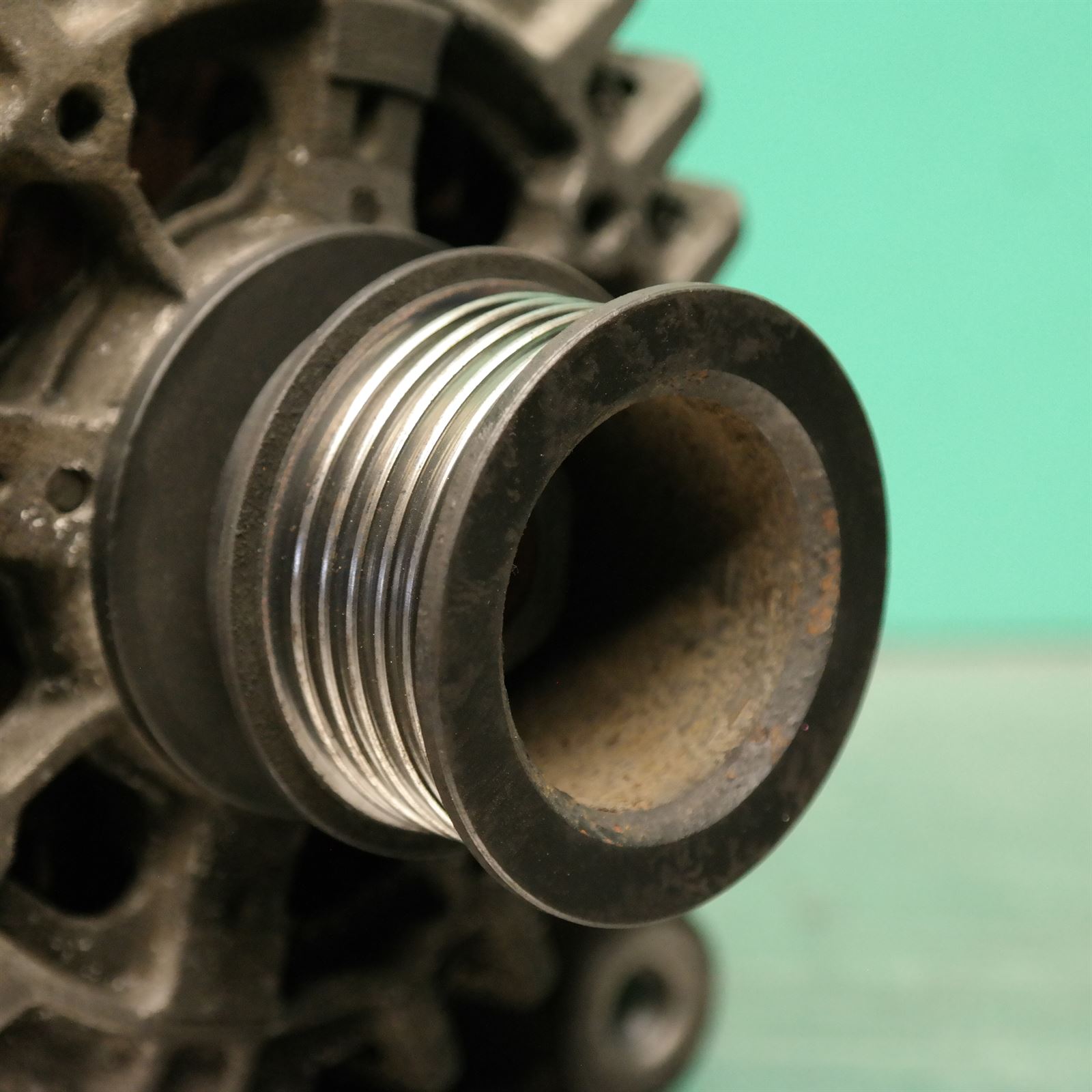 2001 BMW X5 Alternator 12317501599