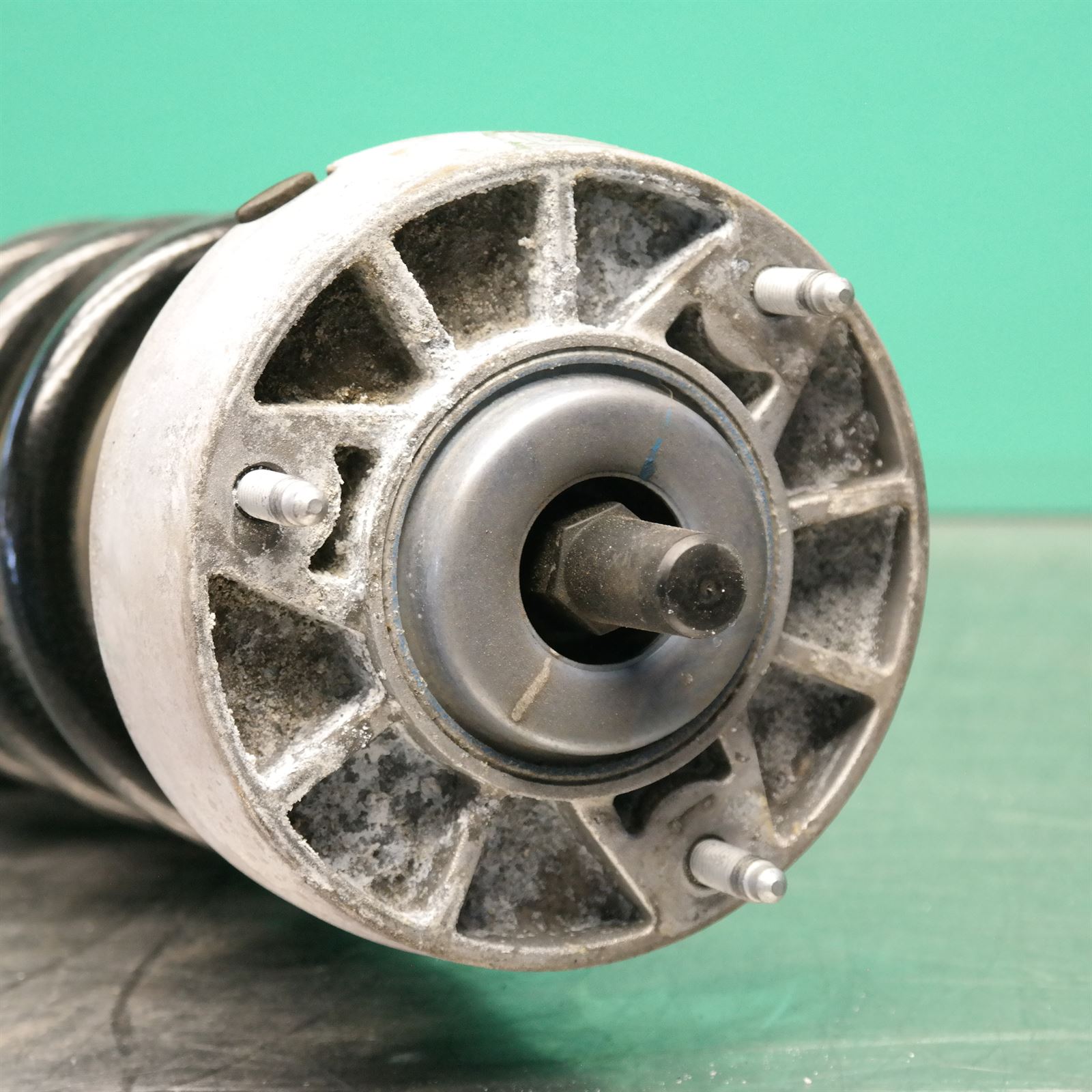 2016 BMW X5 Strut 37106875084