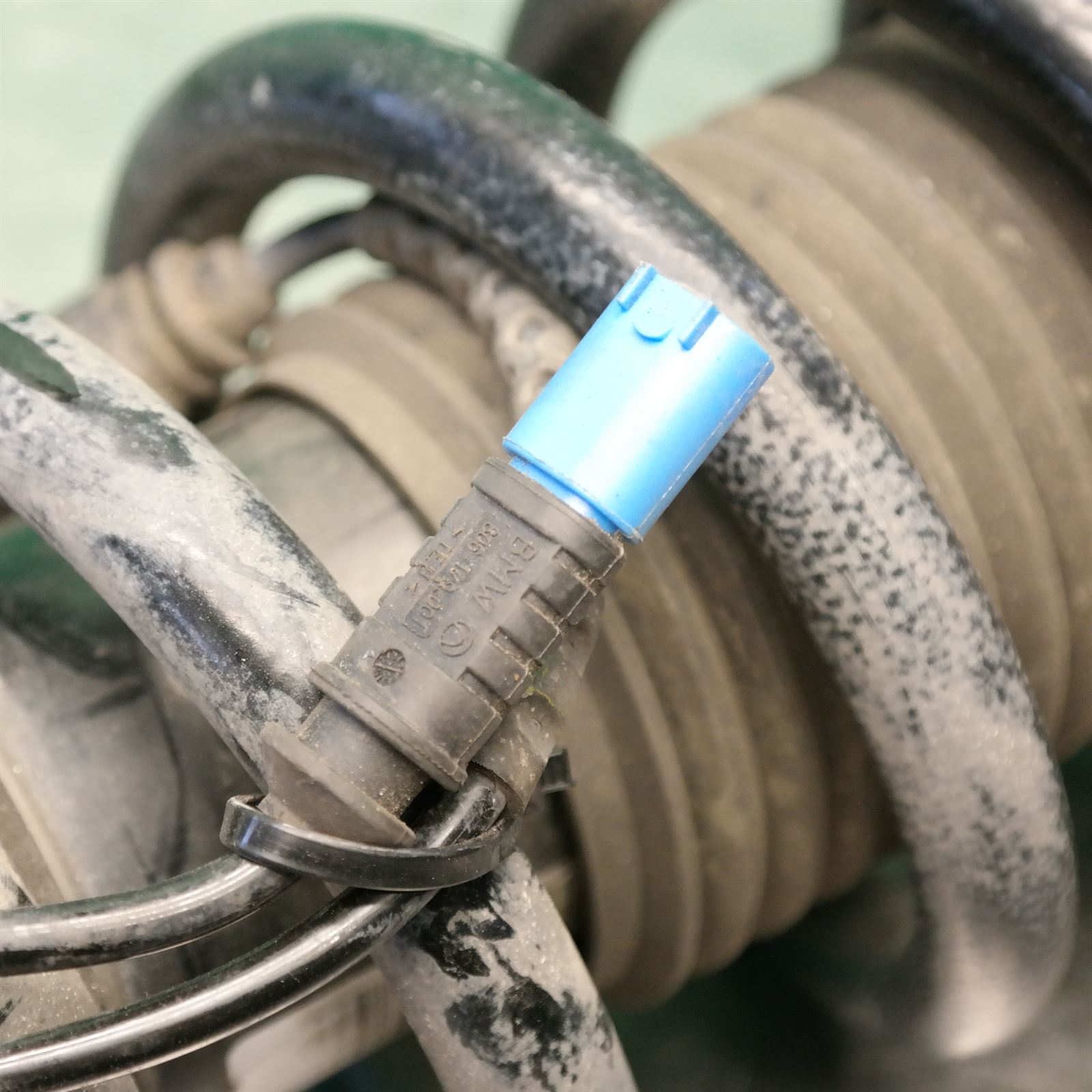 2016 BMW X5 Strut 37106875084